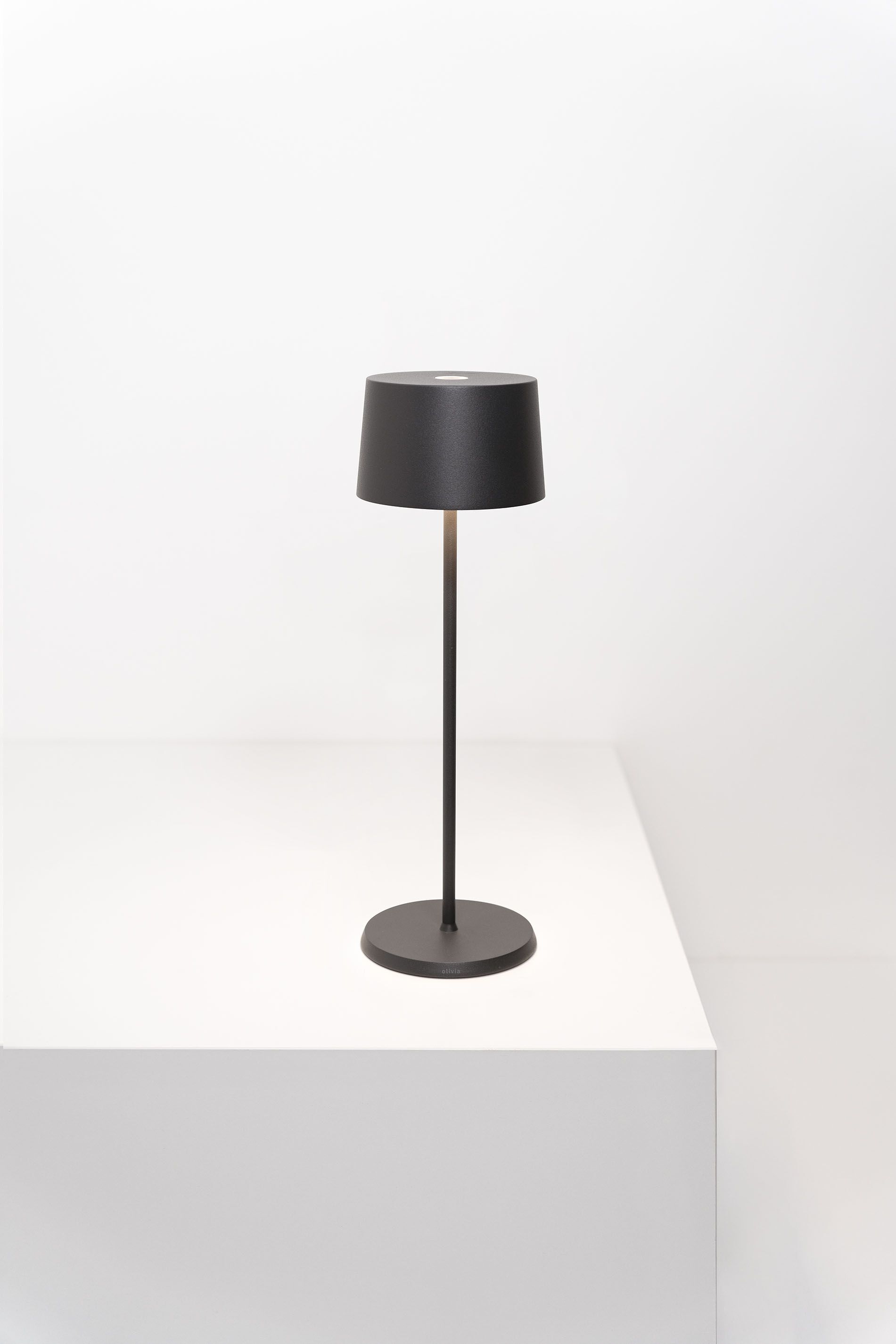 OLIVIA Table lamp By Zafferano