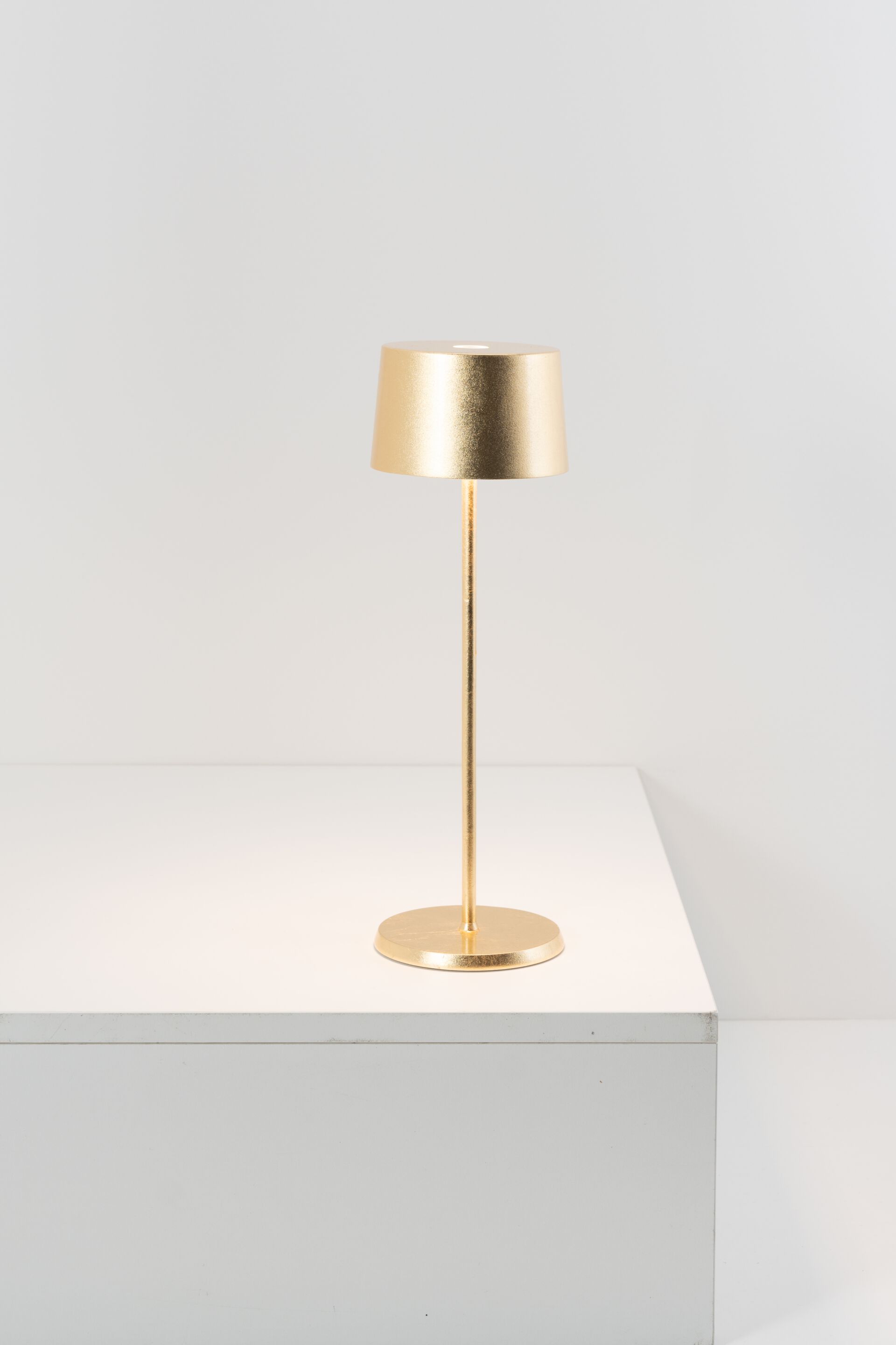 OLIVIA Table lamp By Zafferano