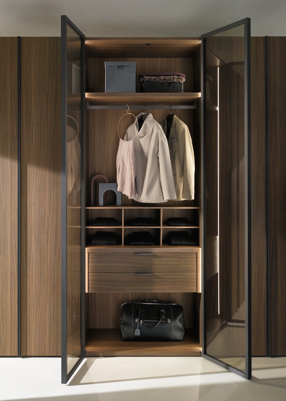 ALTERNA SM2072 Wardrobe By Zalf