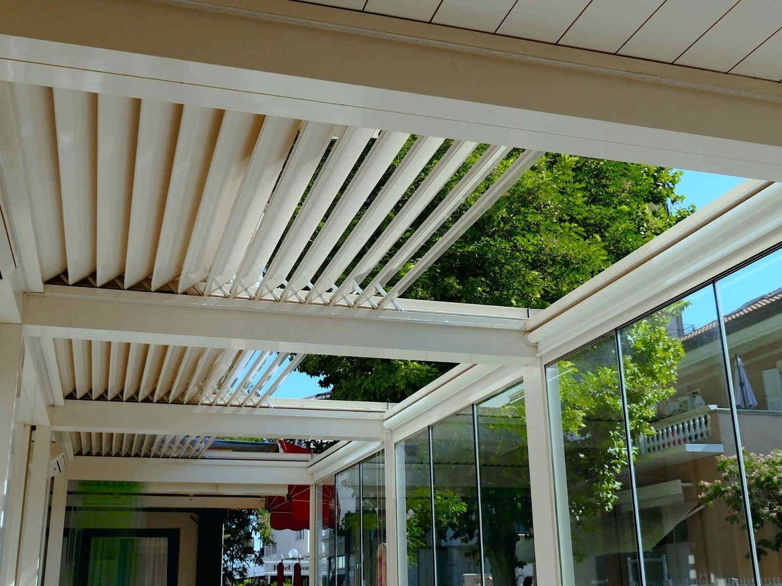 TAYLOR | Wall-mounted pergola Taylor Collection By Belle Pergole
