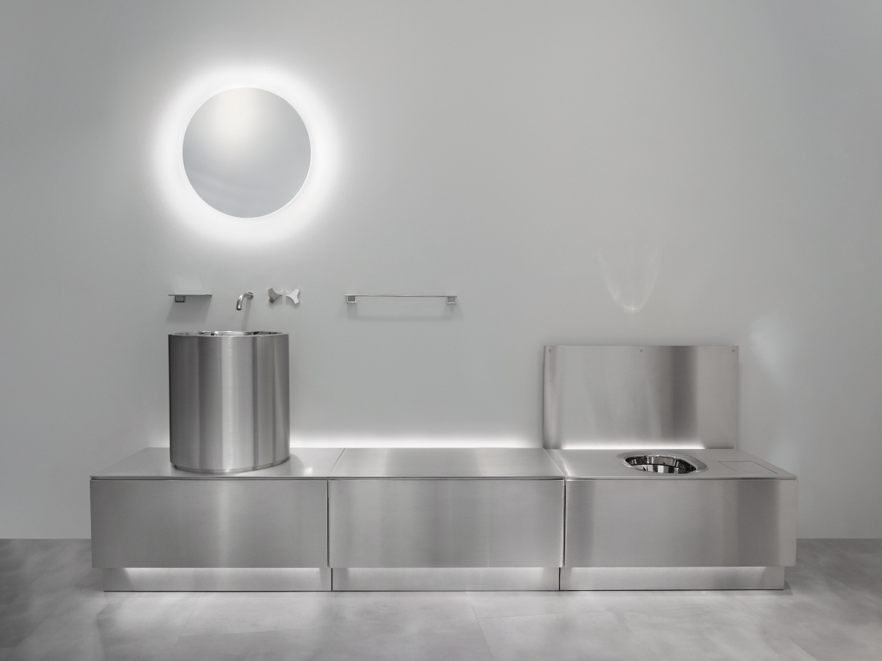 ABACO 01 | Steel sanitary module By Ceadesign