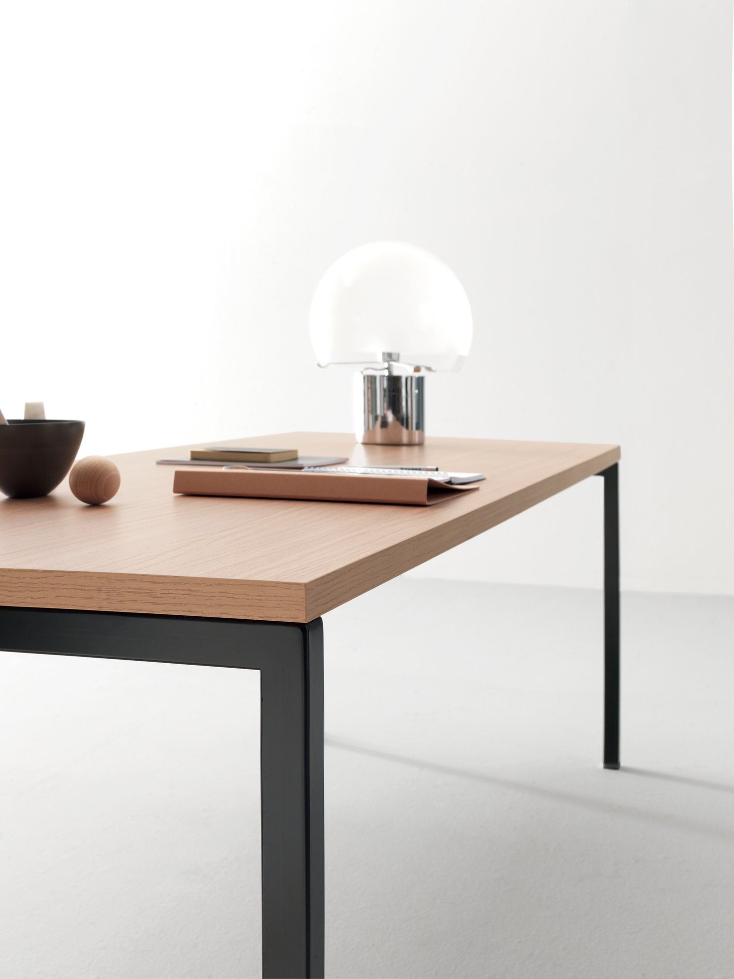 AGILE | Rectangular office desk Agile Collection By Martex