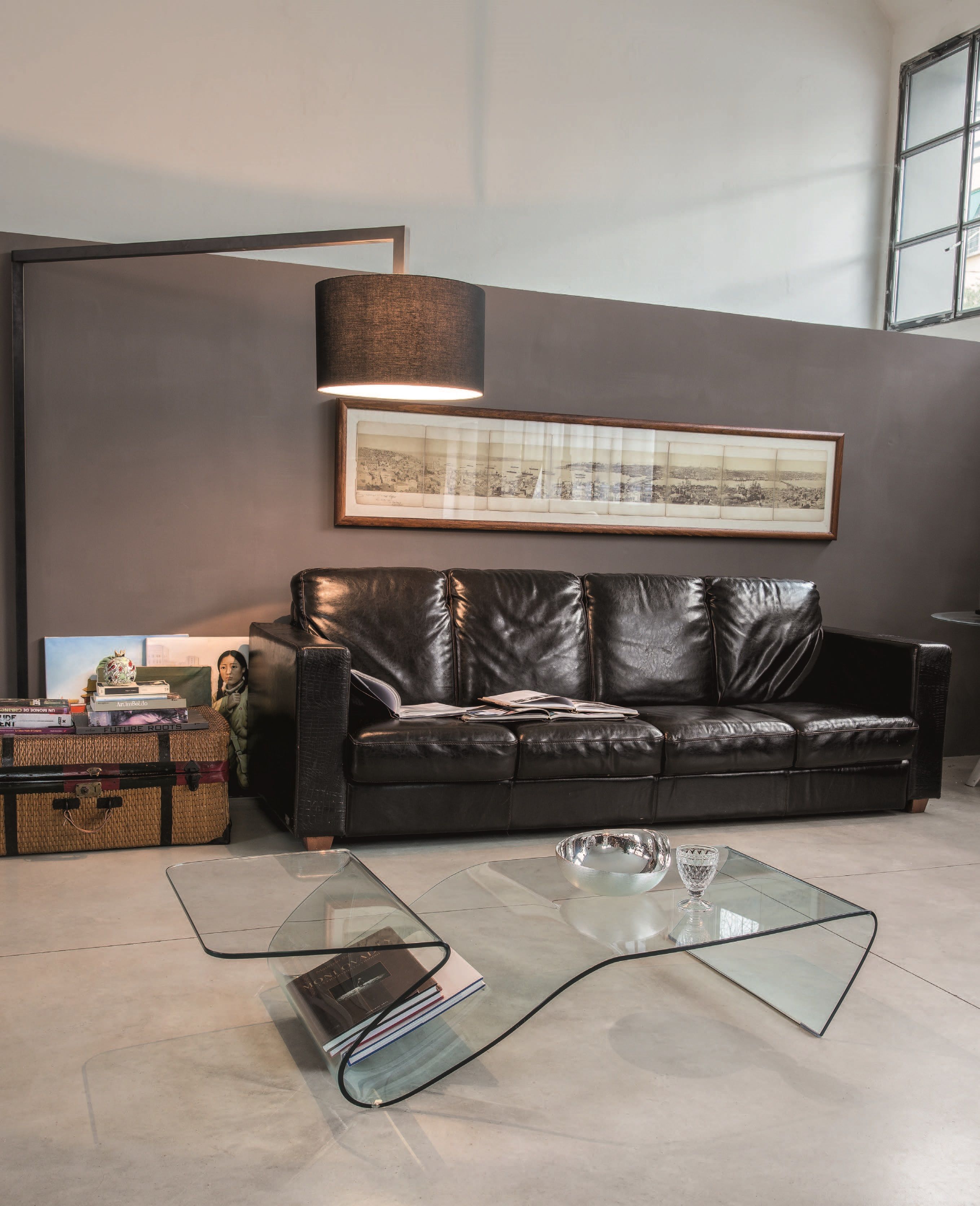 Low glass coffee table with integrated magazine rack ALARIC By Tonin ...