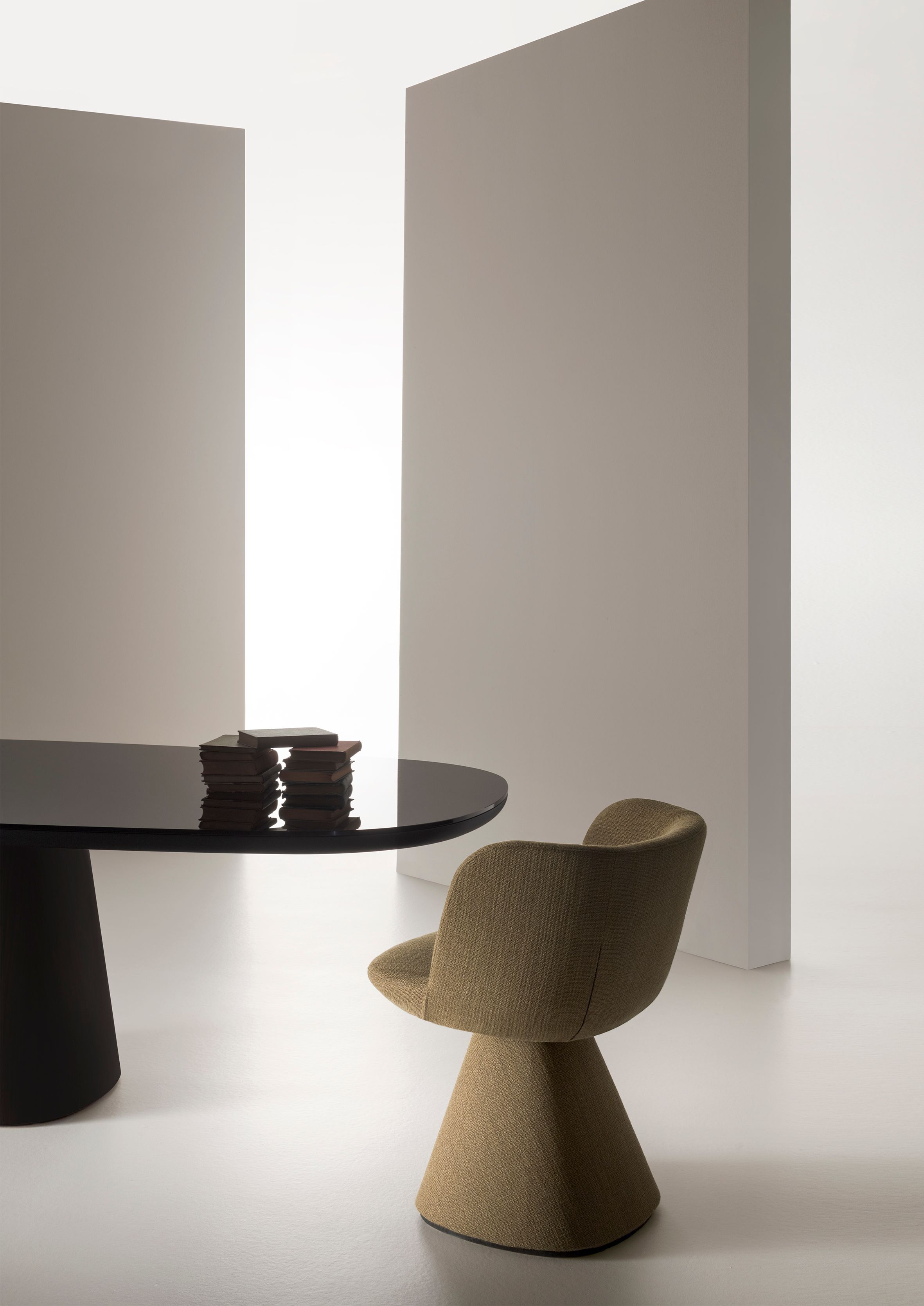 ALLURE O’ | Rectangular table By B&B Italia design Monica Armani