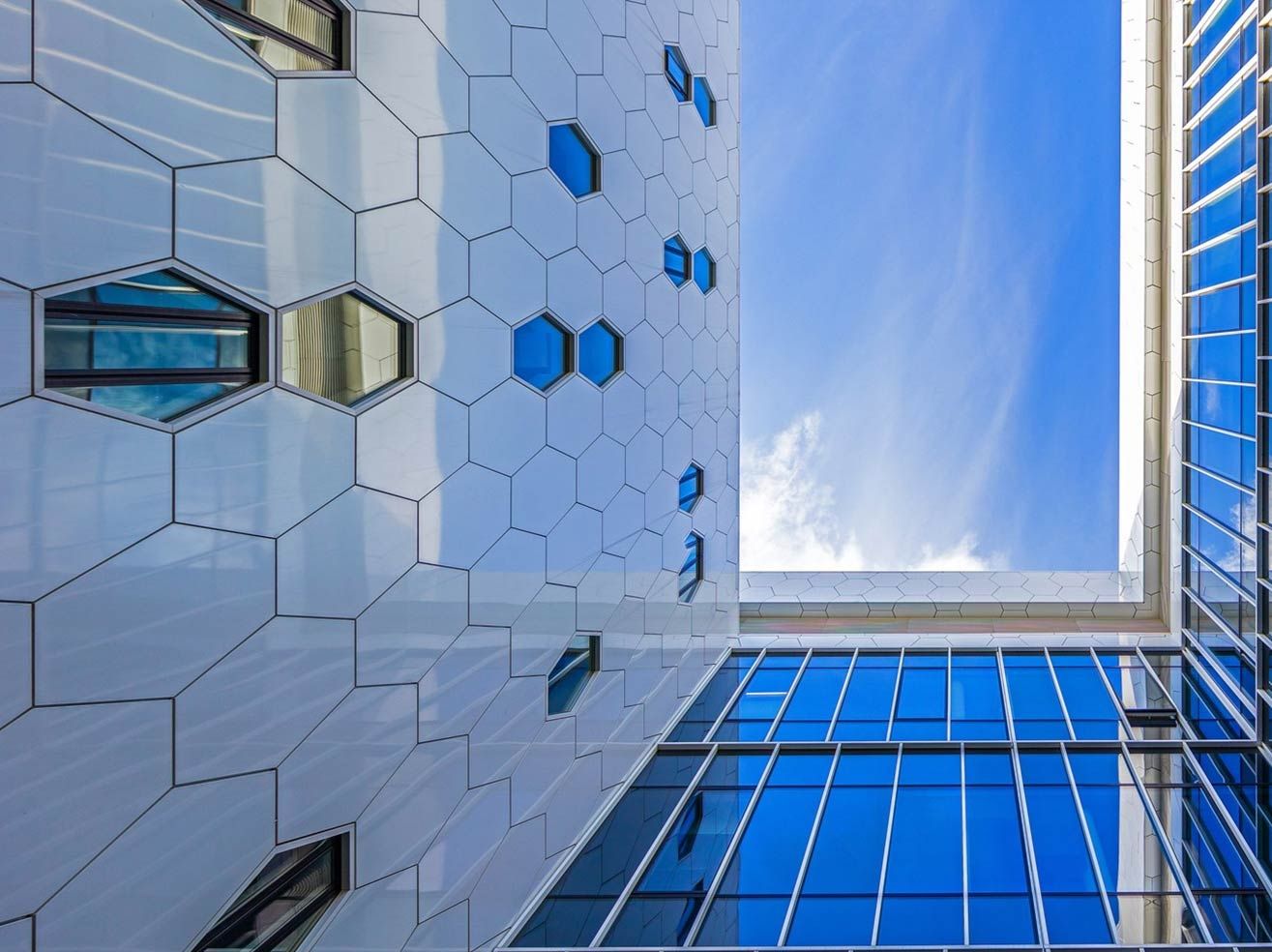 ALUCOBOND® sparkling Composite material facade panel By 3A Composites