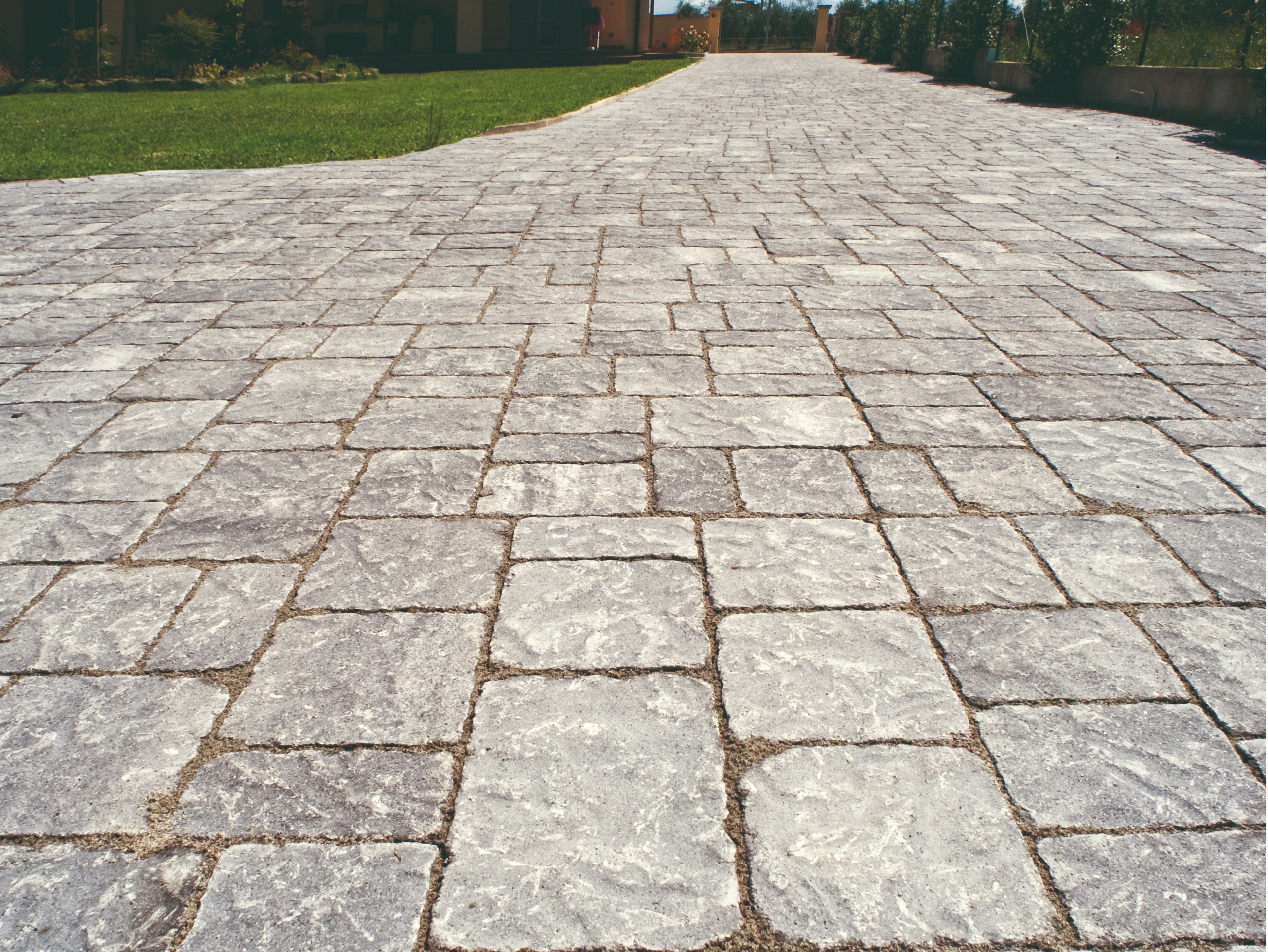 OUTDOOR ANTIQUED FLOOR TILES Concrete paving block By Macevi