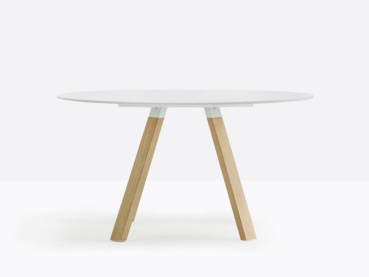 ARKI-TABLE ARKW5 WOOD | Round table Wooden table By Pedrali