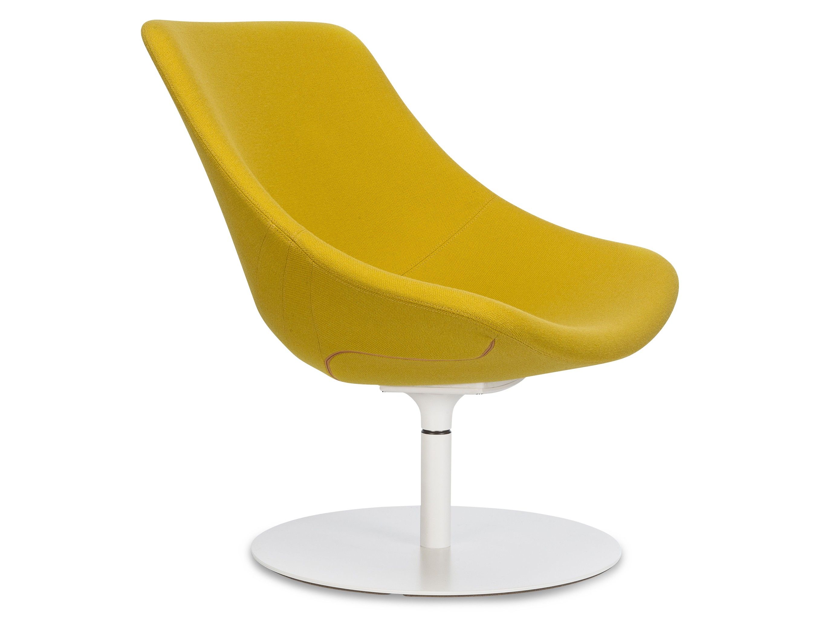 AUKI | Swivel easy chair AUKI Collection By Lapalma design Hee Welling