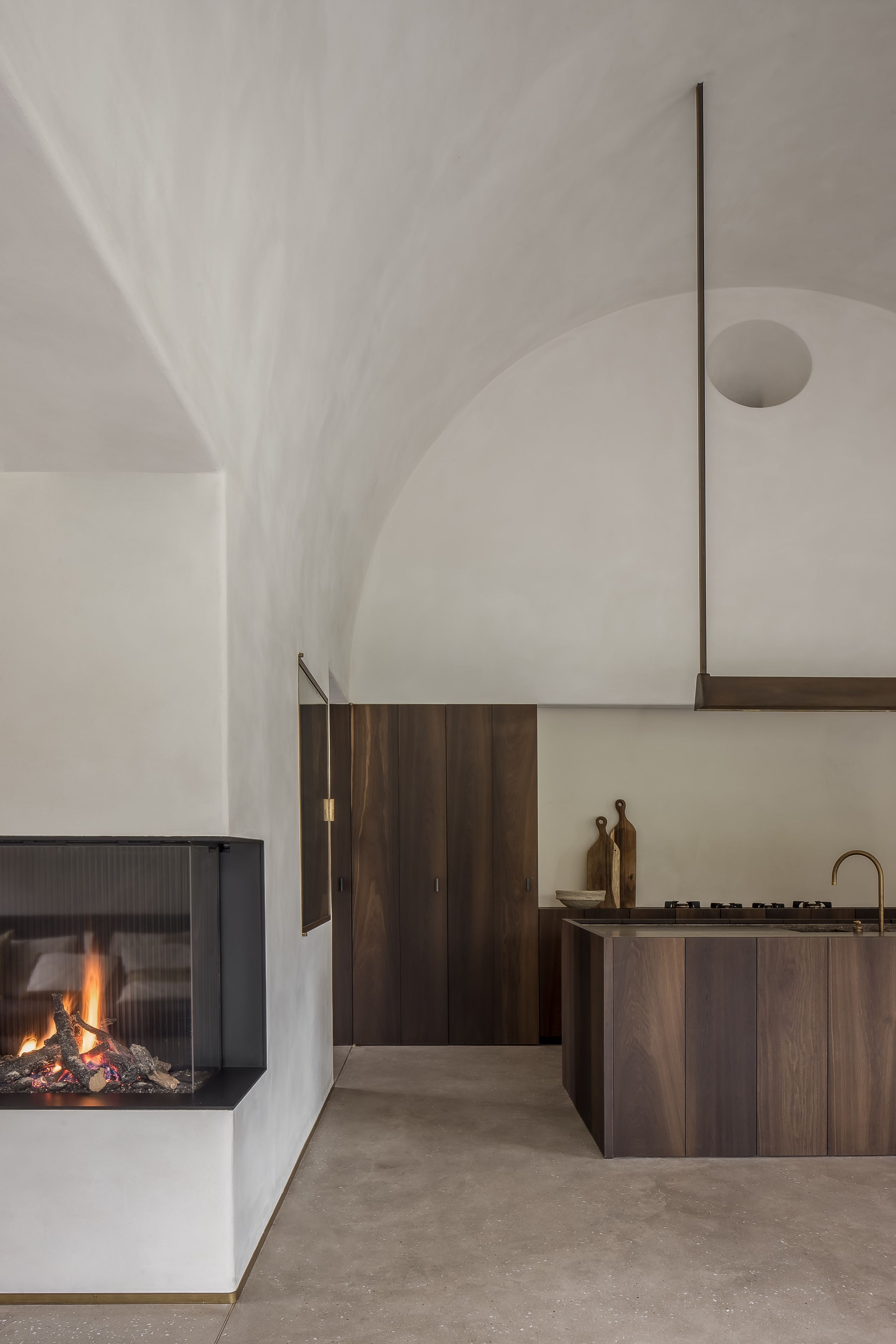 AVENUE MF 800-75 GHE 2S fireplace By Metalfire