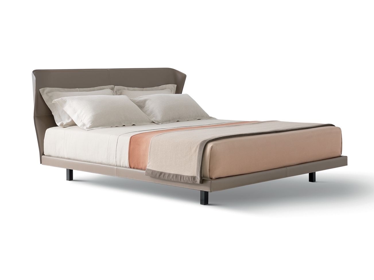 AZUL Tanned leather double bed By Molteni & C. | design Nicola Gallizia
