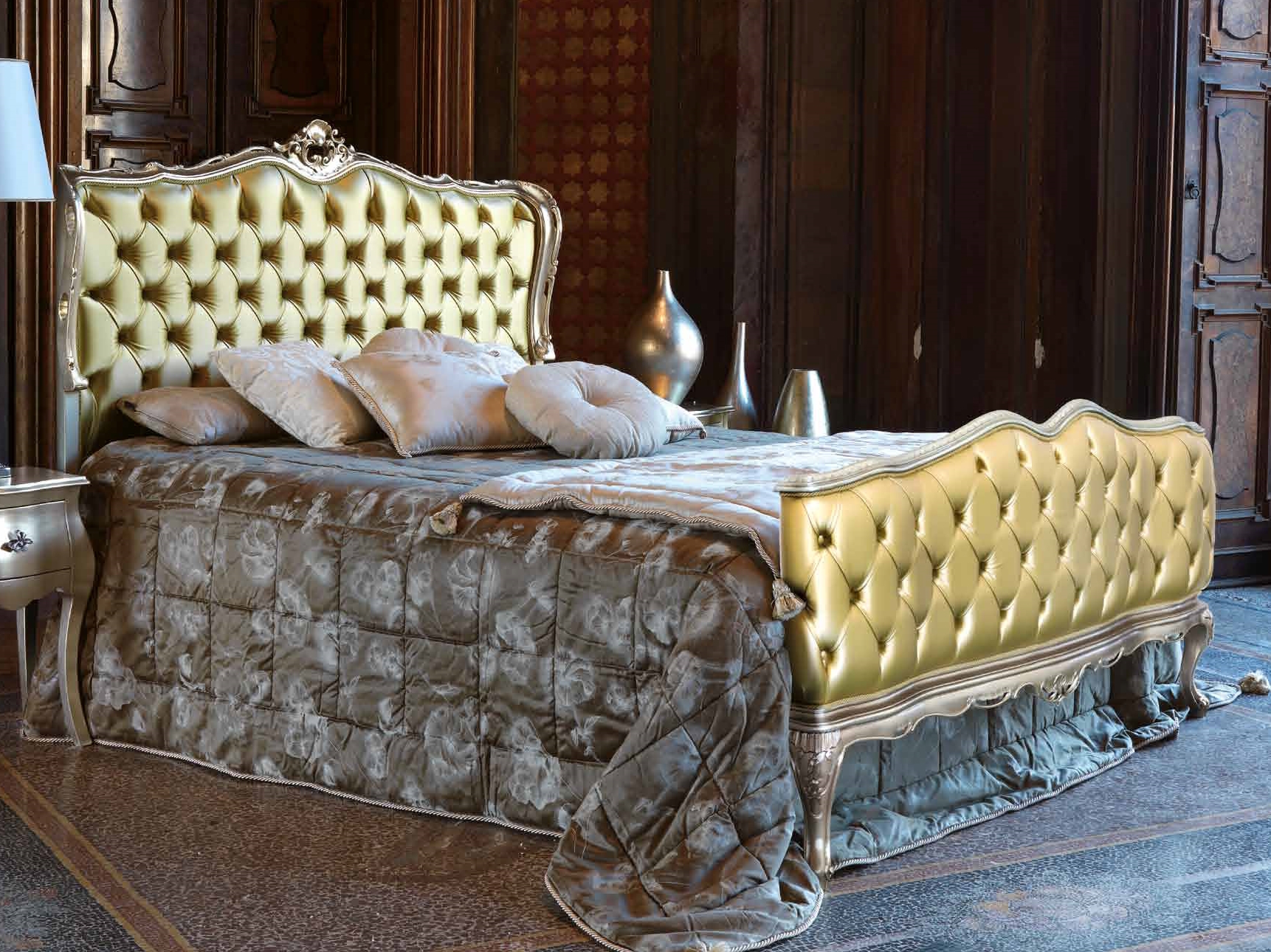 CHIPPENDALE Eco-leather bed with tufted headboard By Arnaboldi Interiors