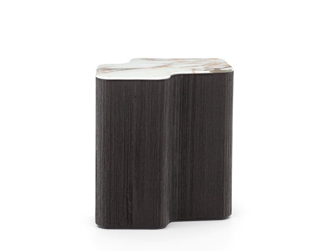 LOU 床头柜 By Minotti | design Christophe Delcourt