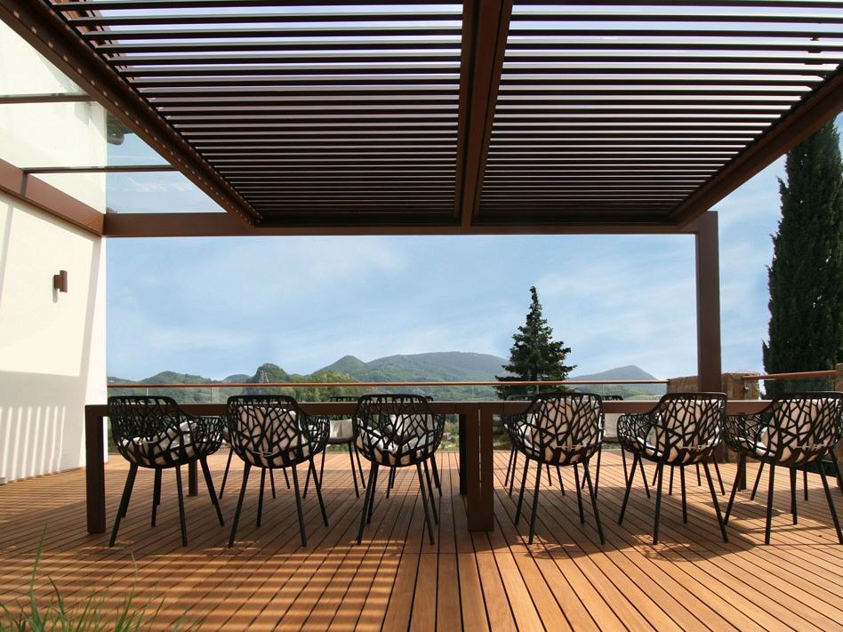 BLADE 180 | Wall-mounted pergola Wall-mounted aluminium pergola with ...