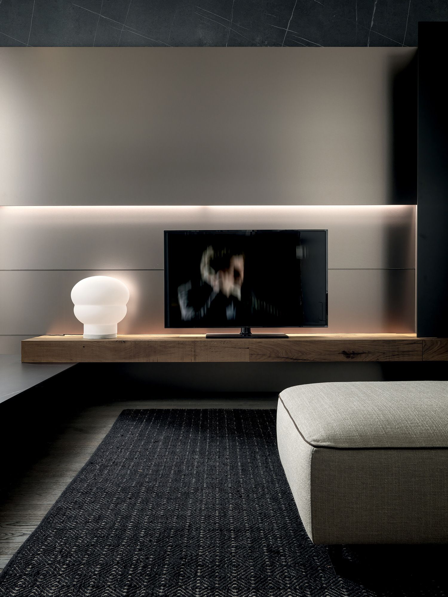 BLADE | Storage wall Blade Collection By MODULNOVA