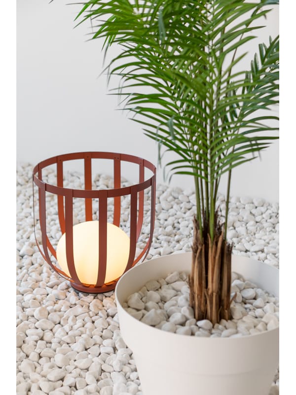 BOLS Polyethylene planter / floor lamp By Estiluz | design Mermelada Estudio