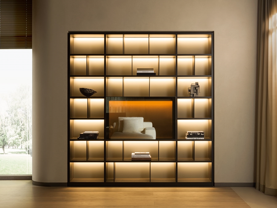 505 UP SYSTEM Sectional wooden bookcase with built-in lights By Molteni ...