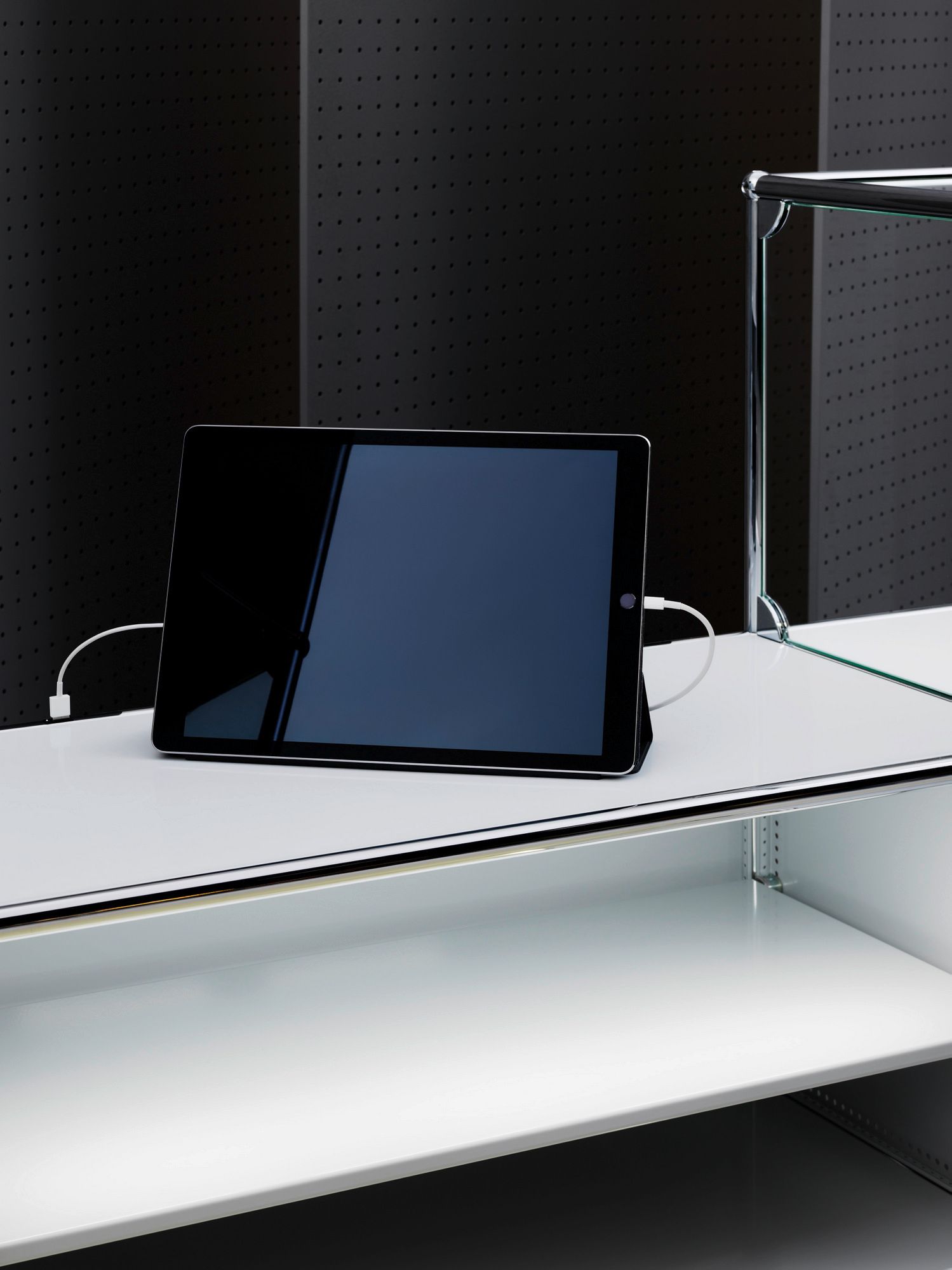 USM HALLER E | Modular shelving unit By USM