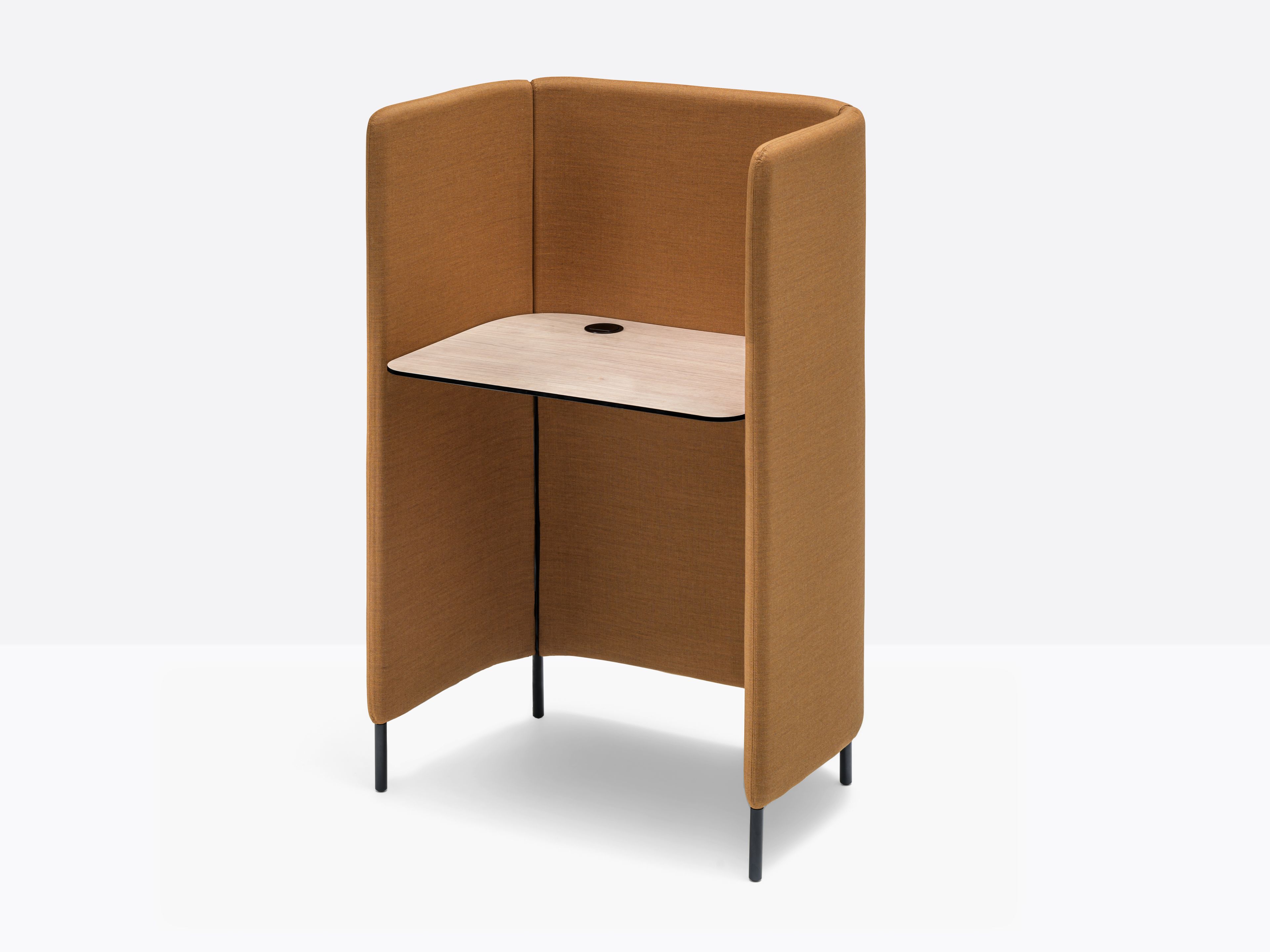 BUDDYHUB DESK BDS001/140 Office desk By Pedrali | design Busetti Garuti ...