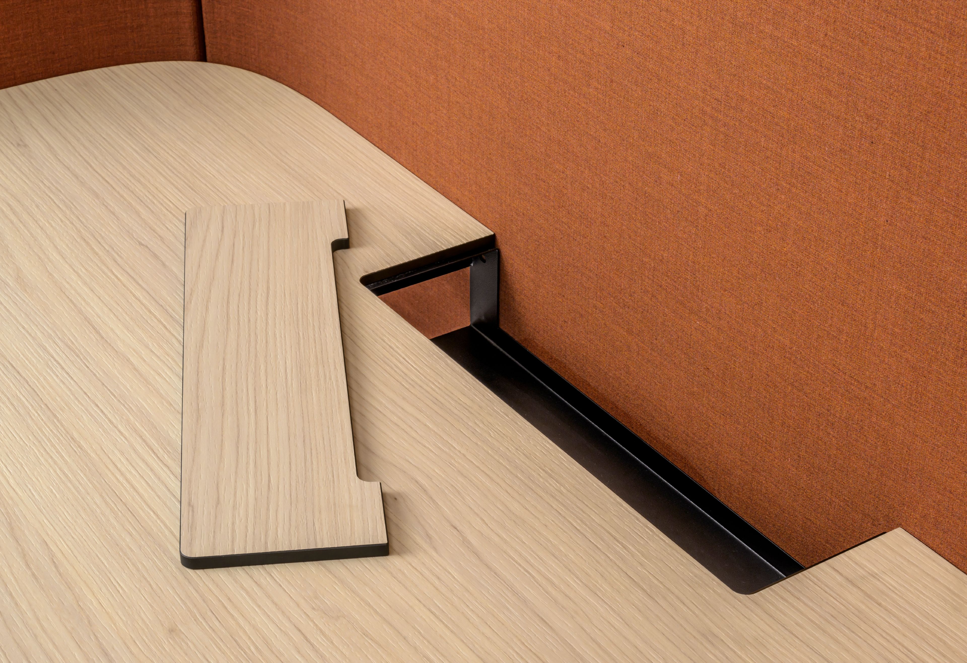 BUDDYHUB DESK BDS002/140 Office desk By Pedrali | design Busetti Garuti ...