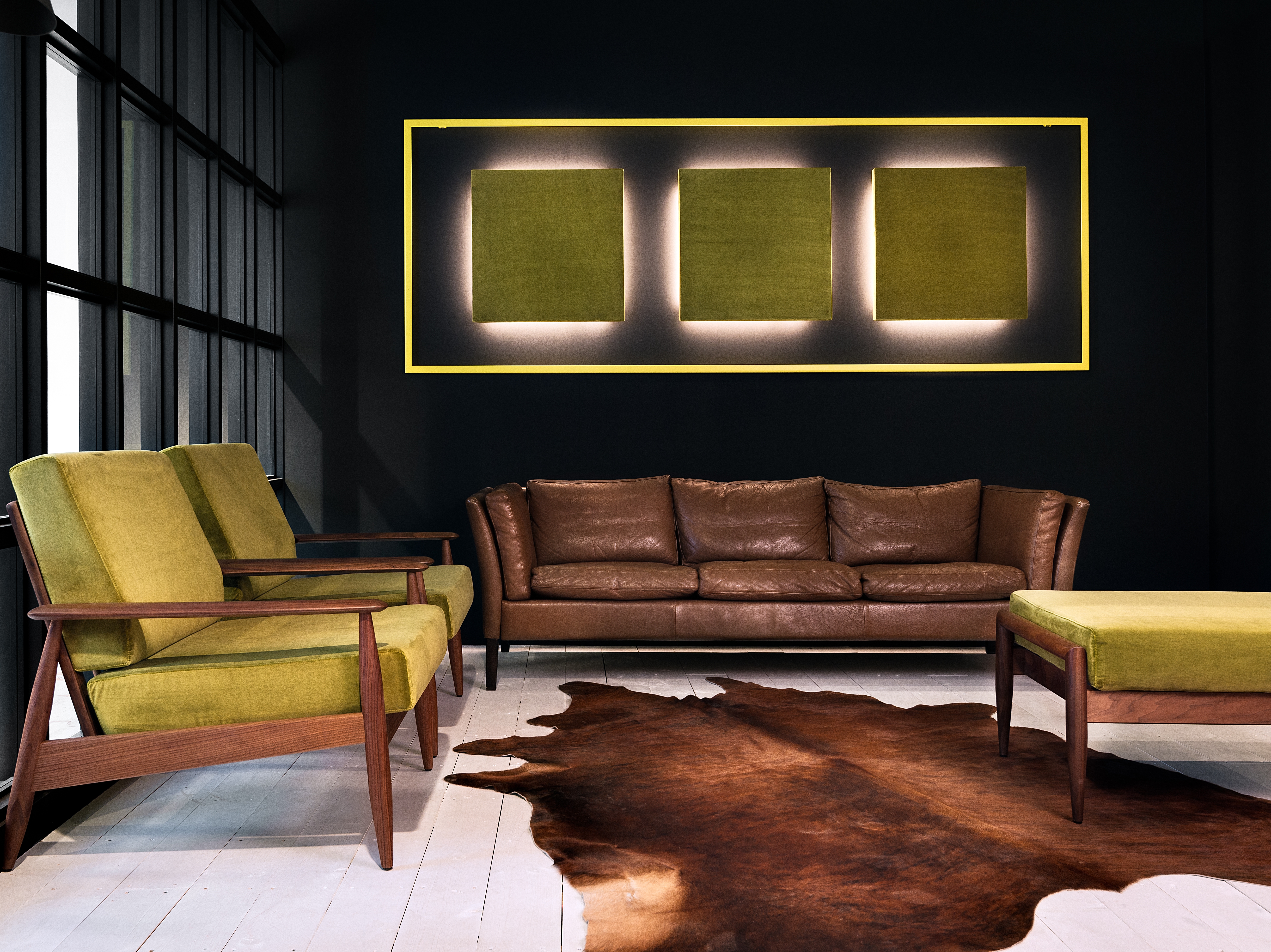 Acoustic wall panel with Integrated Lighting BuzziClipse By BuzziSpace
