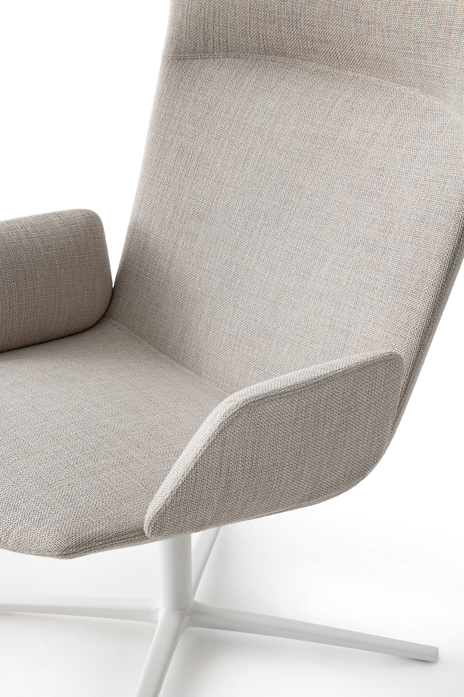 CALUM LOUNGE RELAX By Desalto design Simon Pengelly