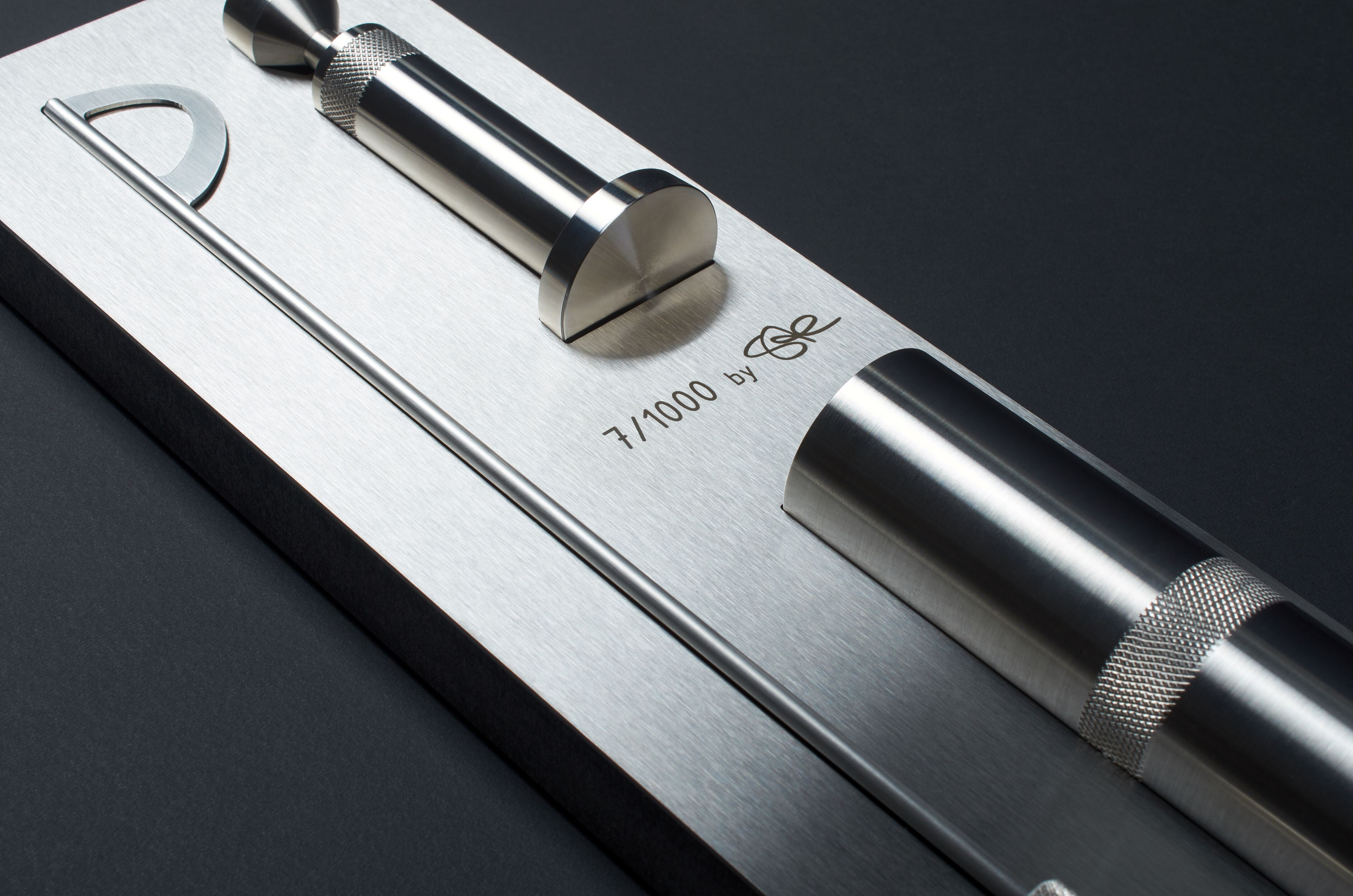 BAR SET Bottle opener By Cap.