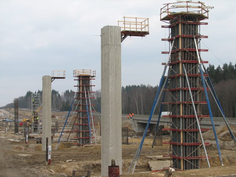 Formwork system for load-bearing wall Formworks for Columns By ULMA Construction