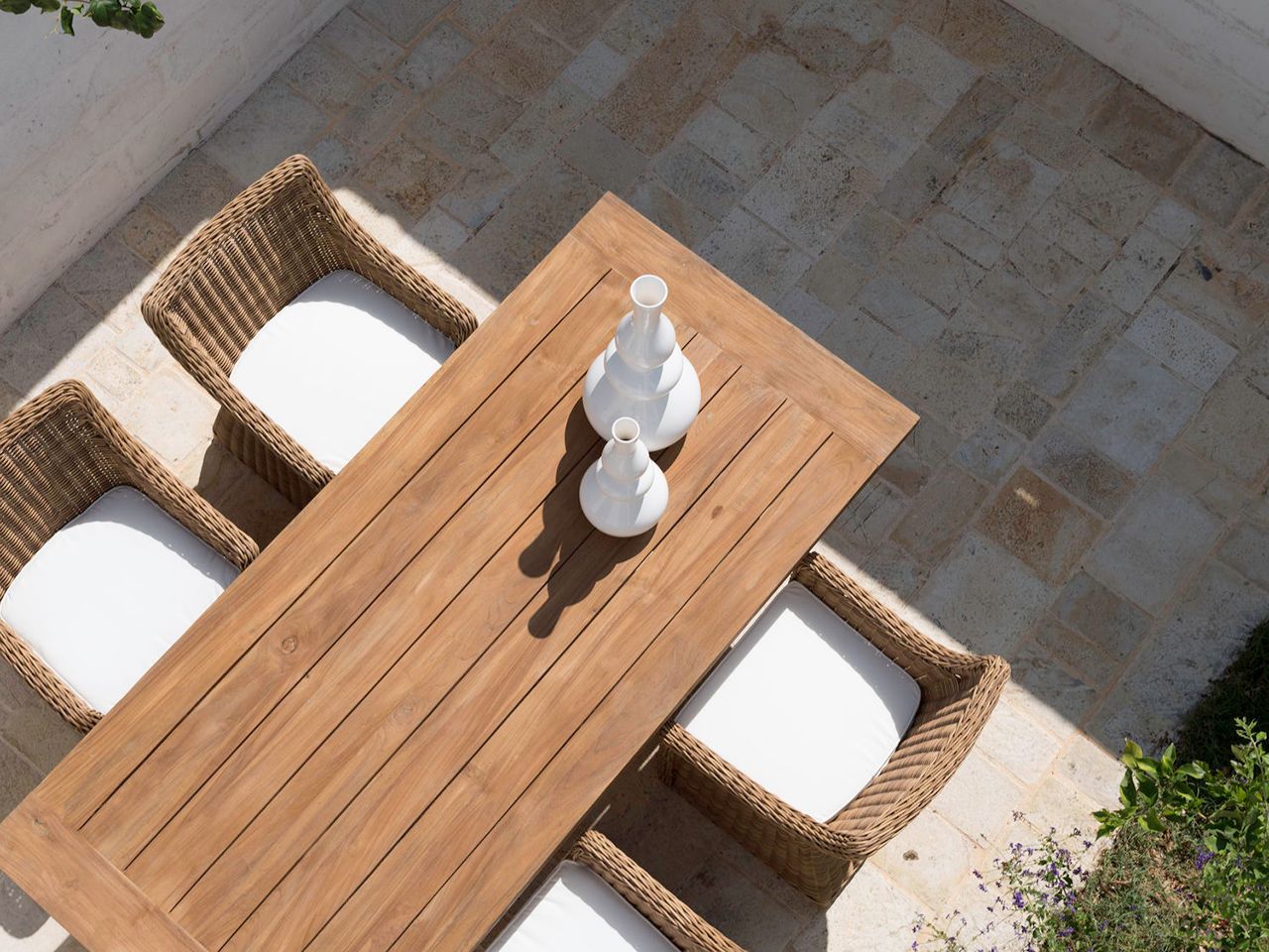 CLOE Garden easy chair with armrests By Braid | design BRAID LAB