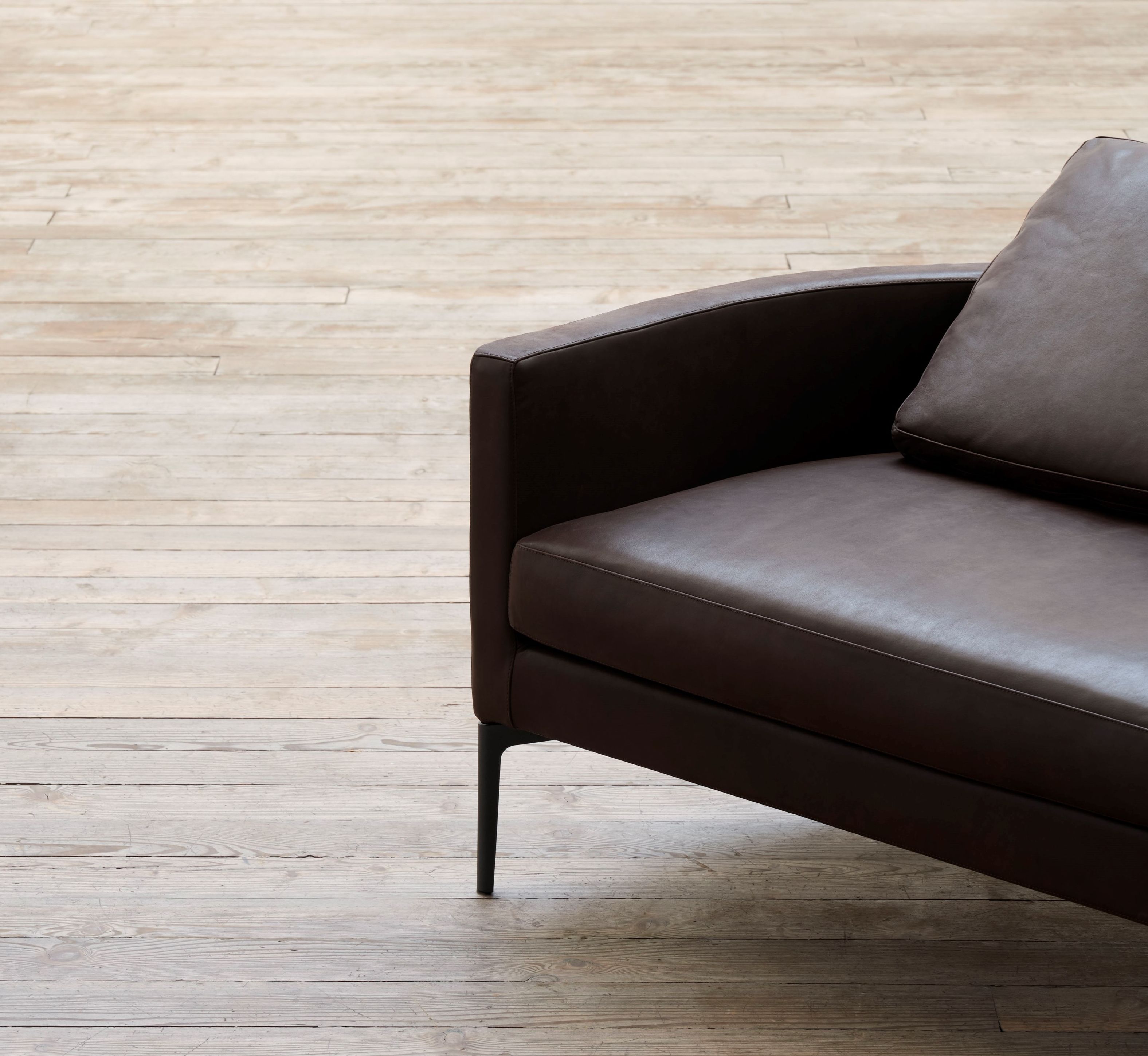 CLAN | Leather armchair Leather armchair with armrests By Living Divani ...