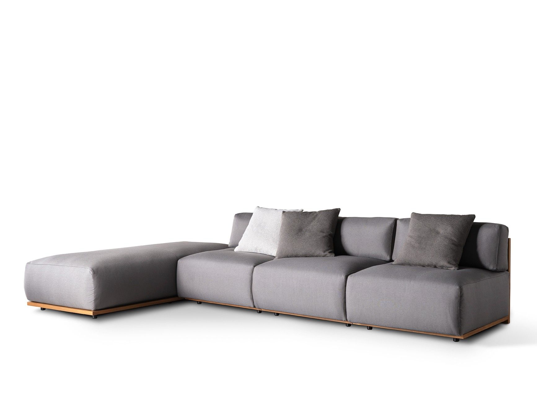 CLAUD OPEN AIR Modular fabric sofa By Meridiani | design Andrea Parisio