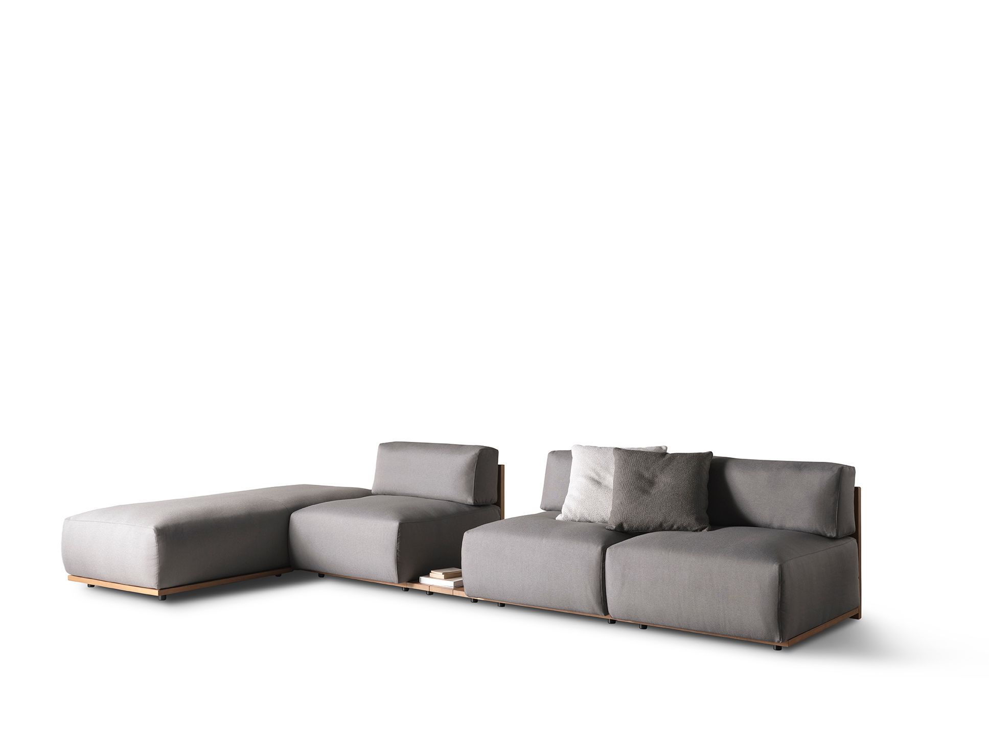 CLAUD OPEN AIR Modular fabric sofa By Meridiani | design Andrea Parisio