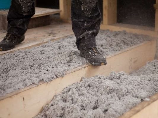 Cork, cellulose and loose vegetable-based insulation CLIMACELL® SONIC ...