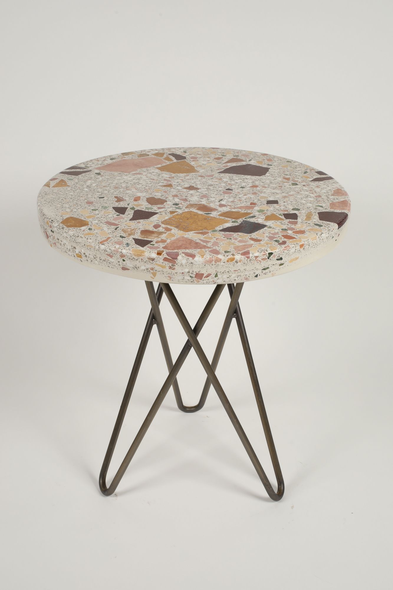 TERRAZZO | Round coffee table Accessories Collection By KAROISTANBUL