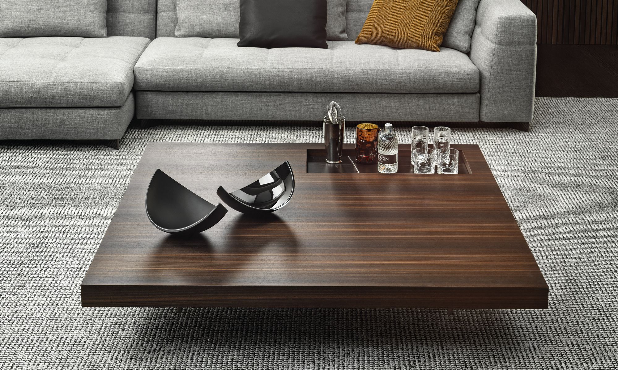 BOTECO Low coffee table for living room By Minotti | design studio mk27