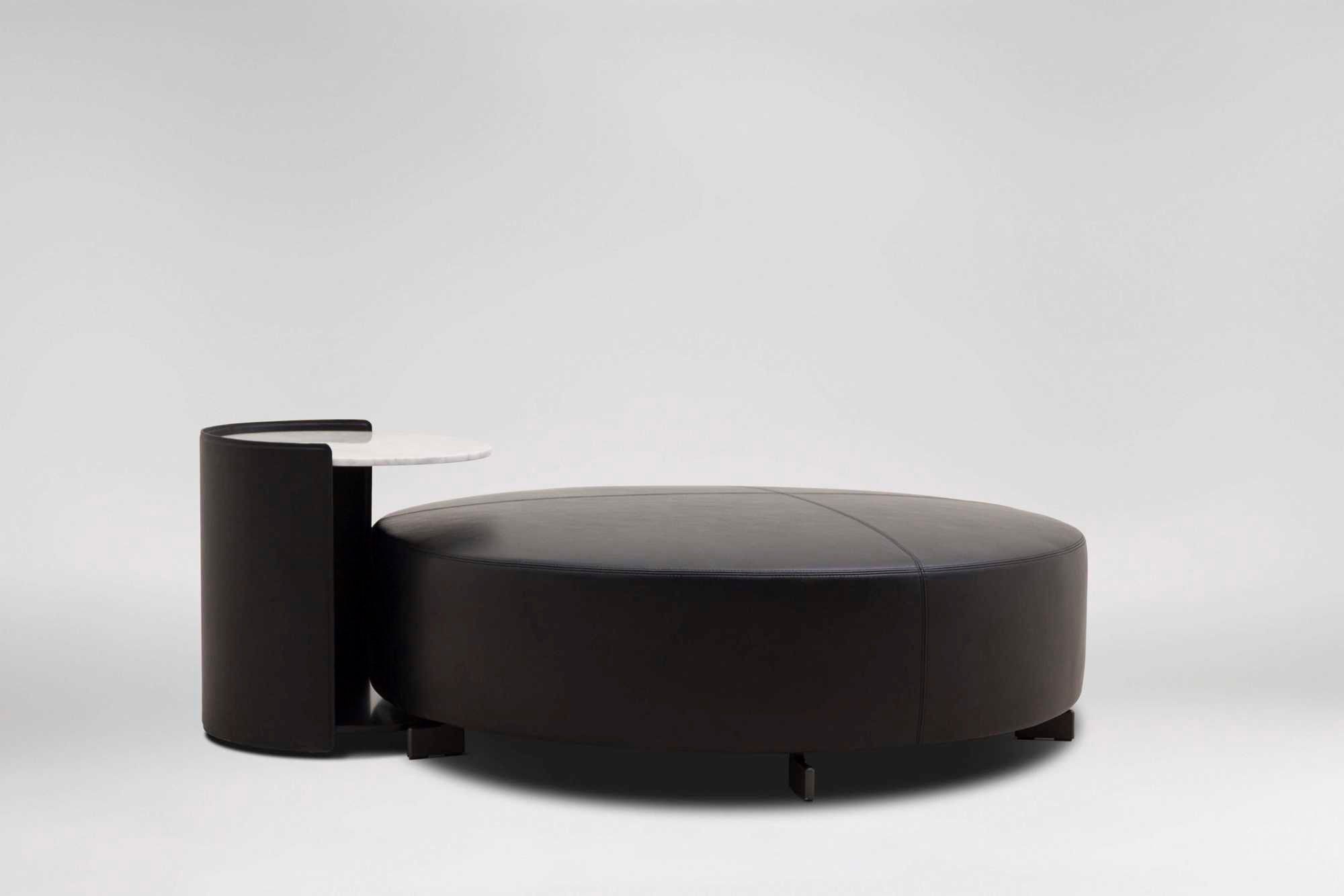 HARMON Round marble coffee table with castors By CAMERICH