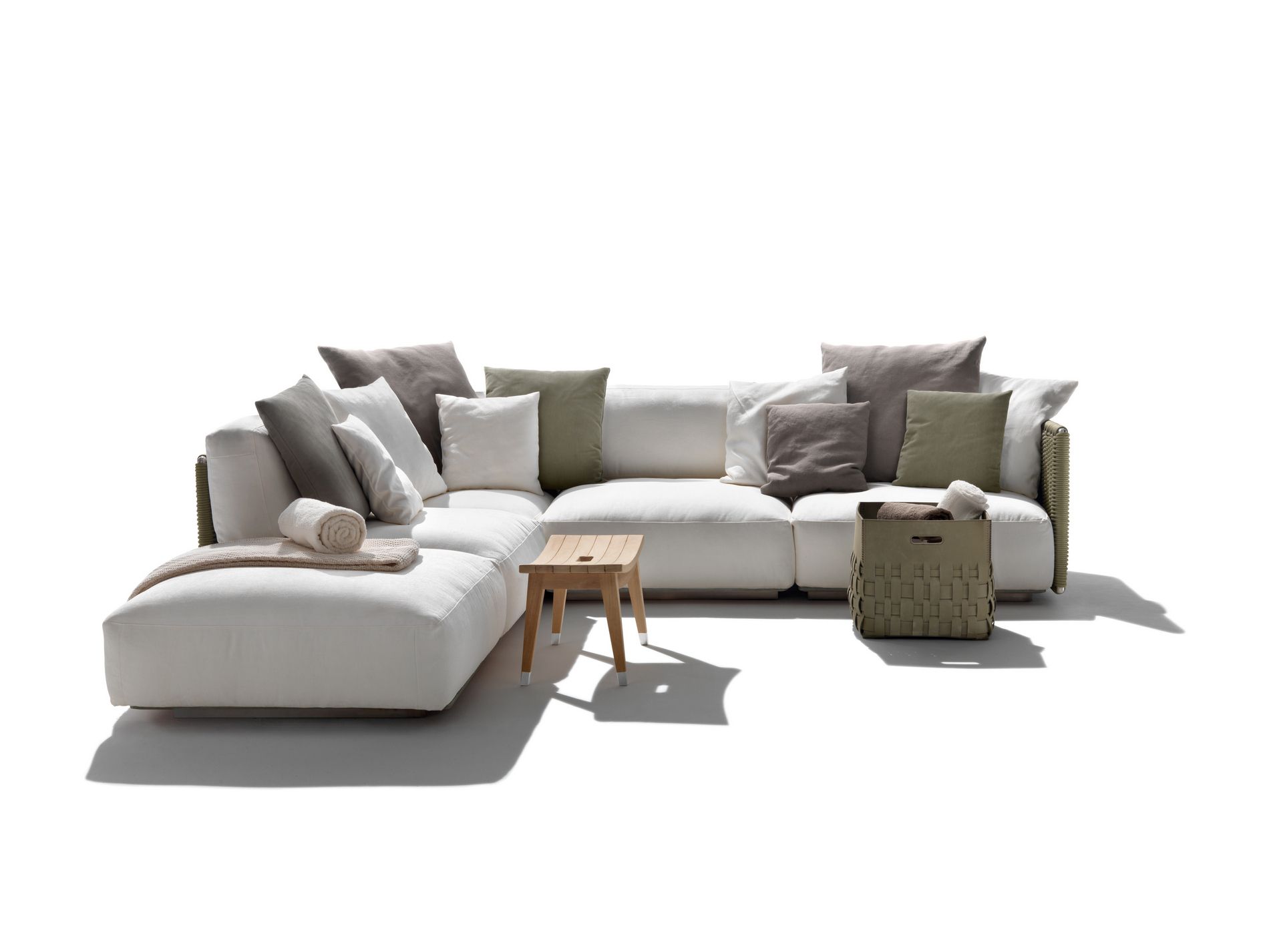 EDDY OUTDOOR Garden sofa By Flexform
