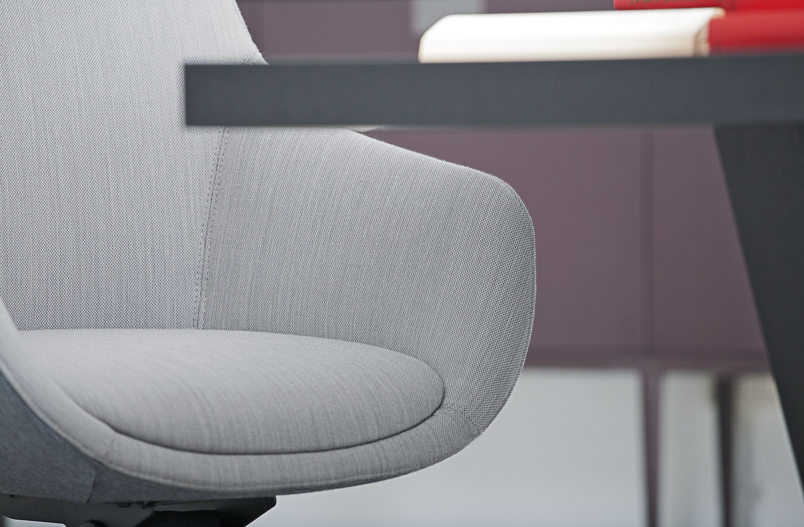 CRYSTAL EXECUTIVE 01 Executive chair By Nahu