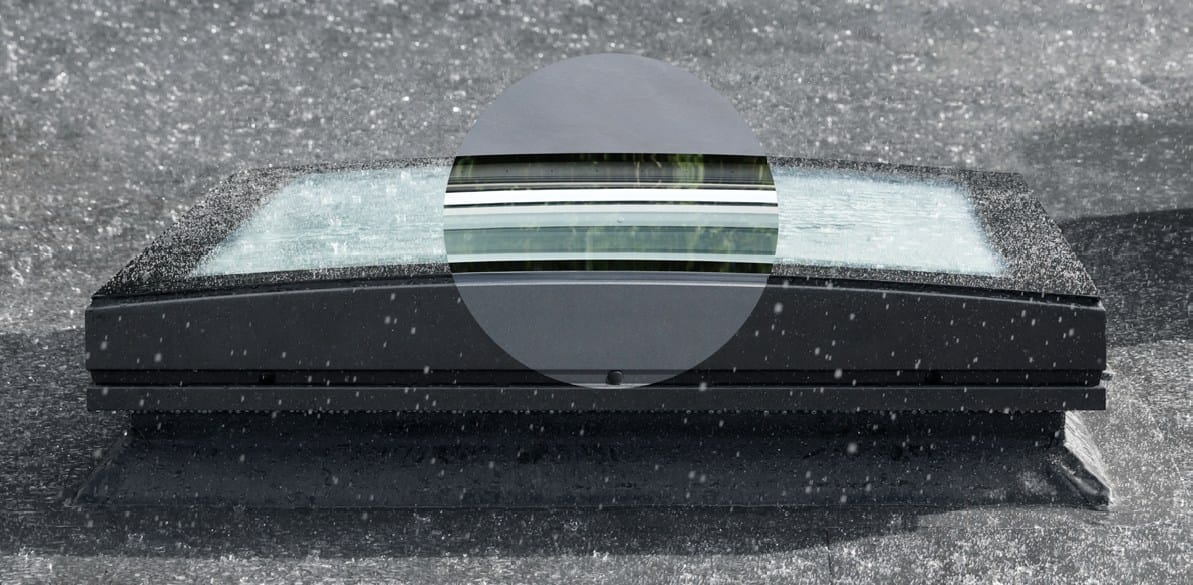 Electrically operated roof window CVP INTEGRA® Flat roof windows Line ...