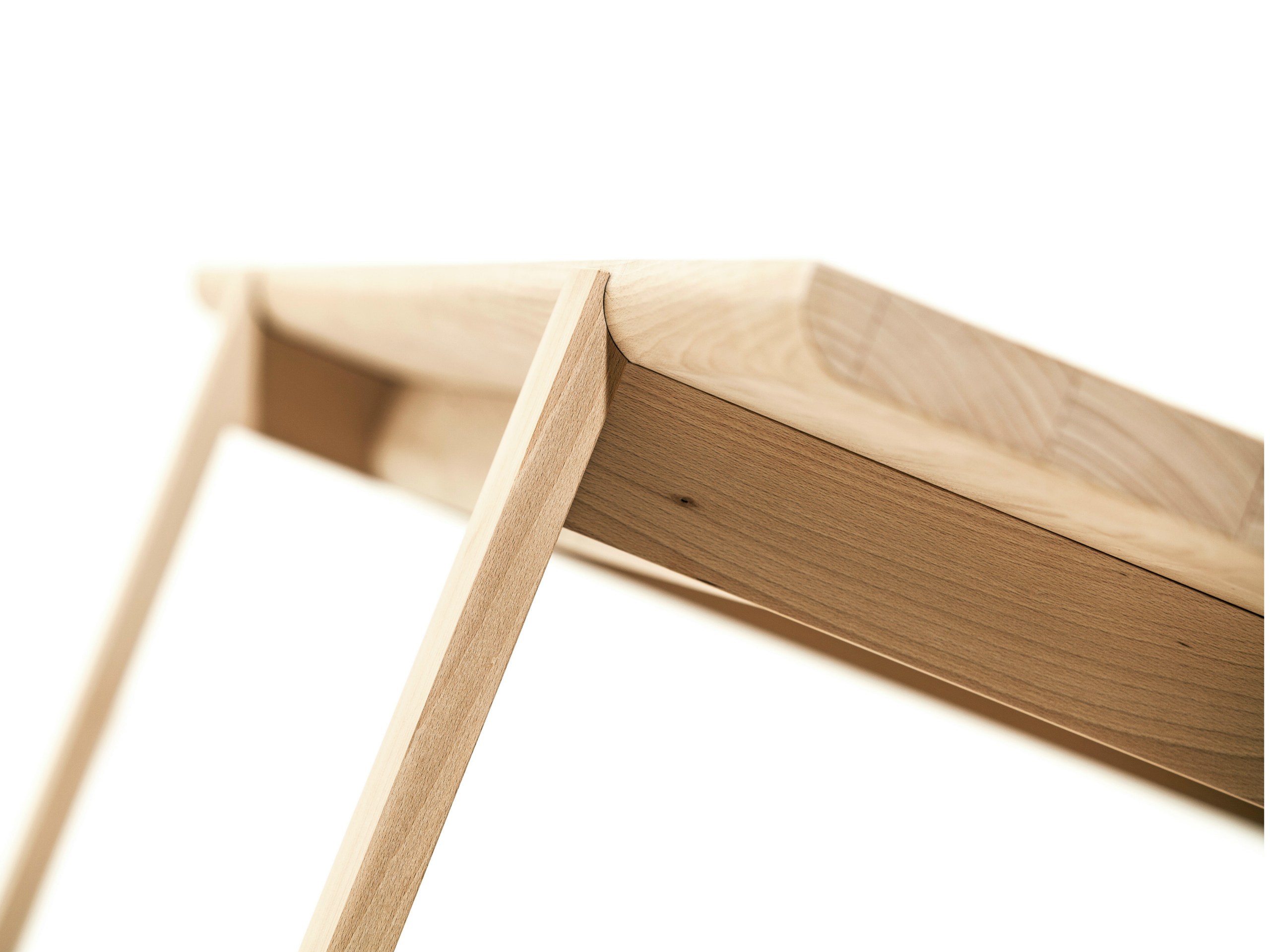 DELTA | Table Delta Collection By TON design Kai Stania