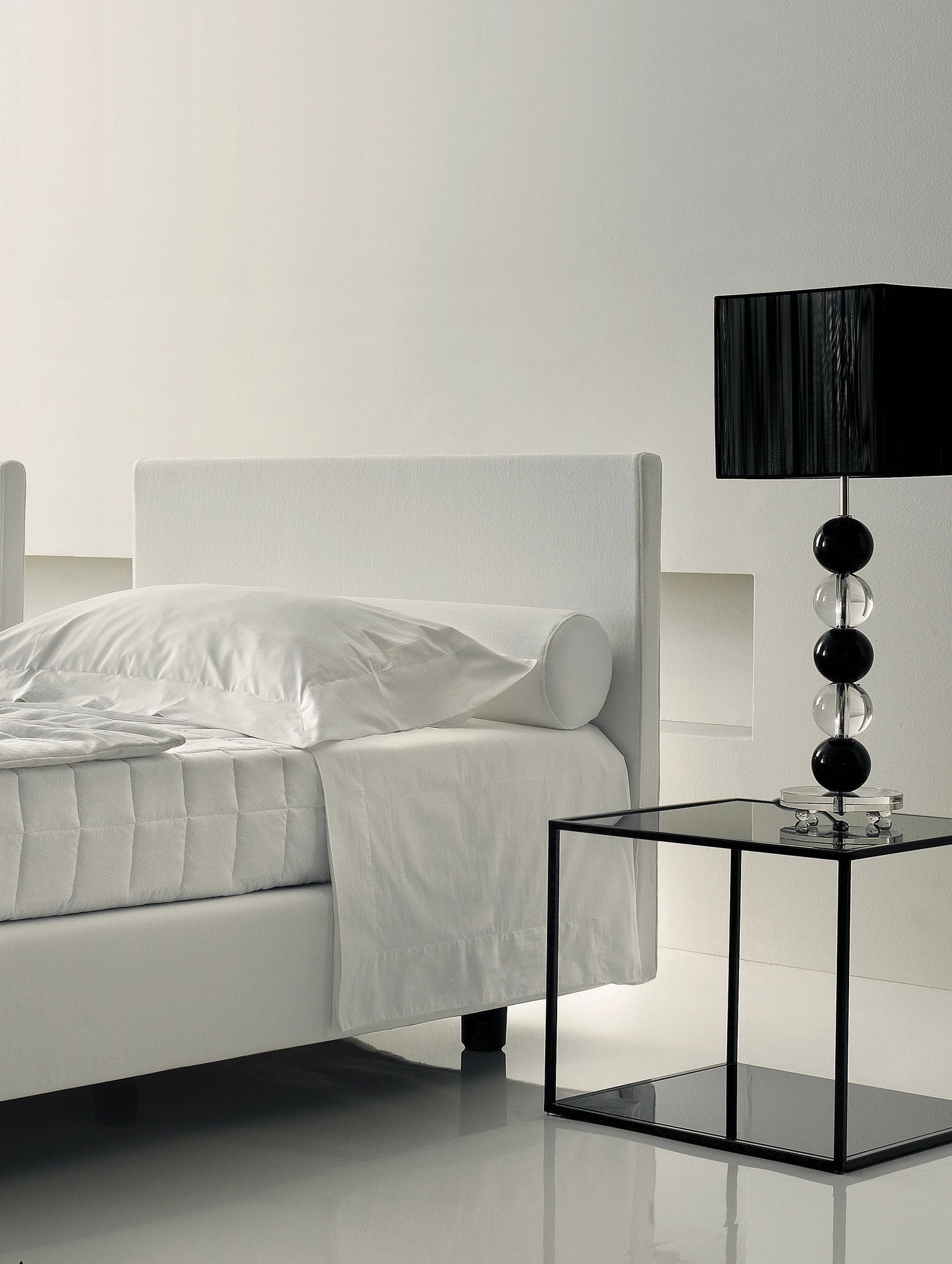 DERBY Full size storage bed By Duomo Design