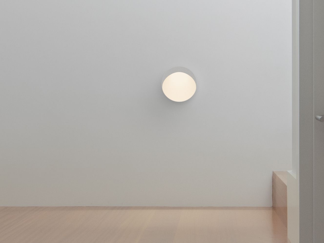 DOTS 4665 wall lamp By Vibia