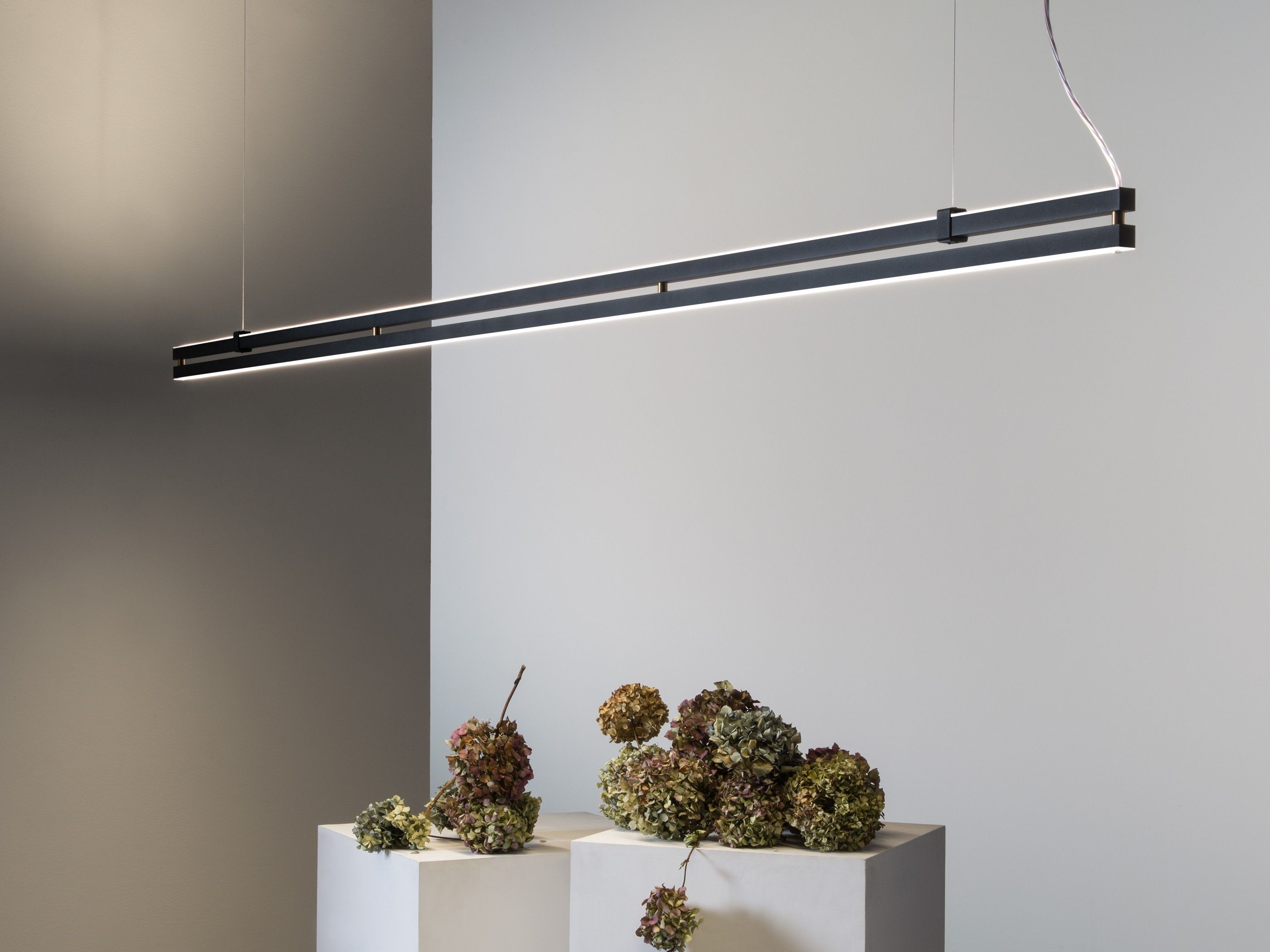 DUPLO S2875 pendant lamp By Andcosta design Carlo Zerbaro