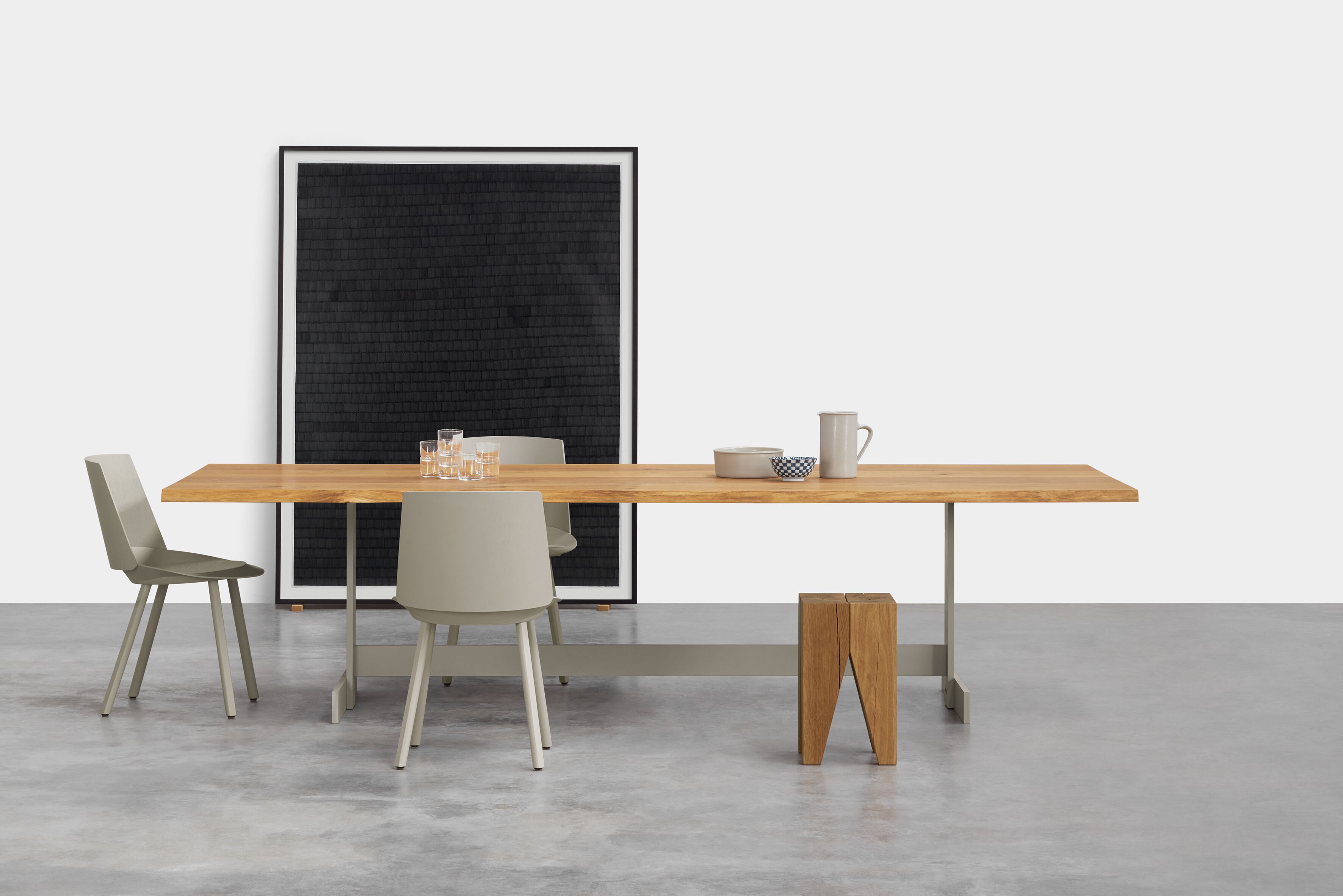 BACKENZAHN™ Wooden stool By E15