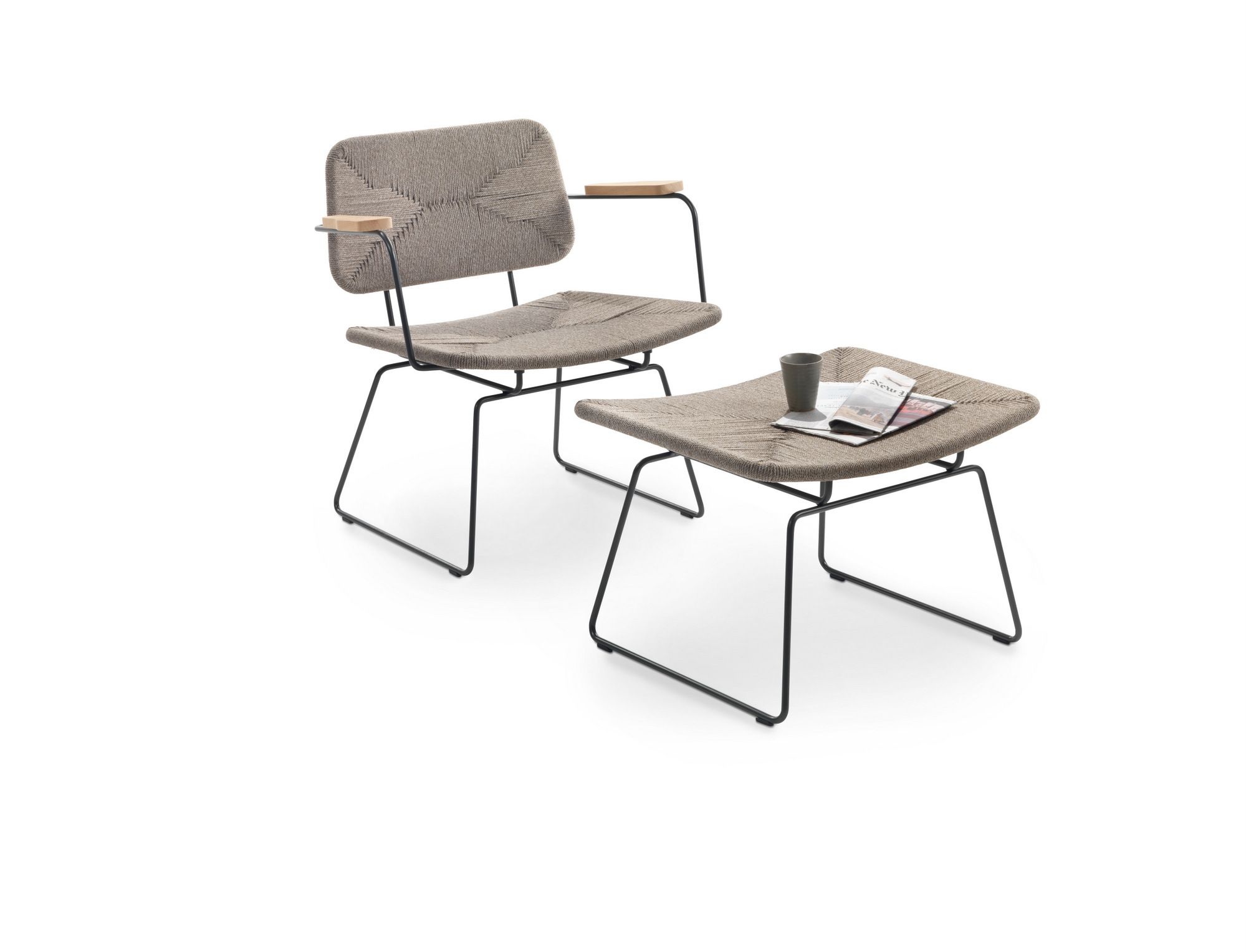 ECHOES OUTDOOR | Easy chair with armrests Echoes Outdoor Collection By Flexform design ...