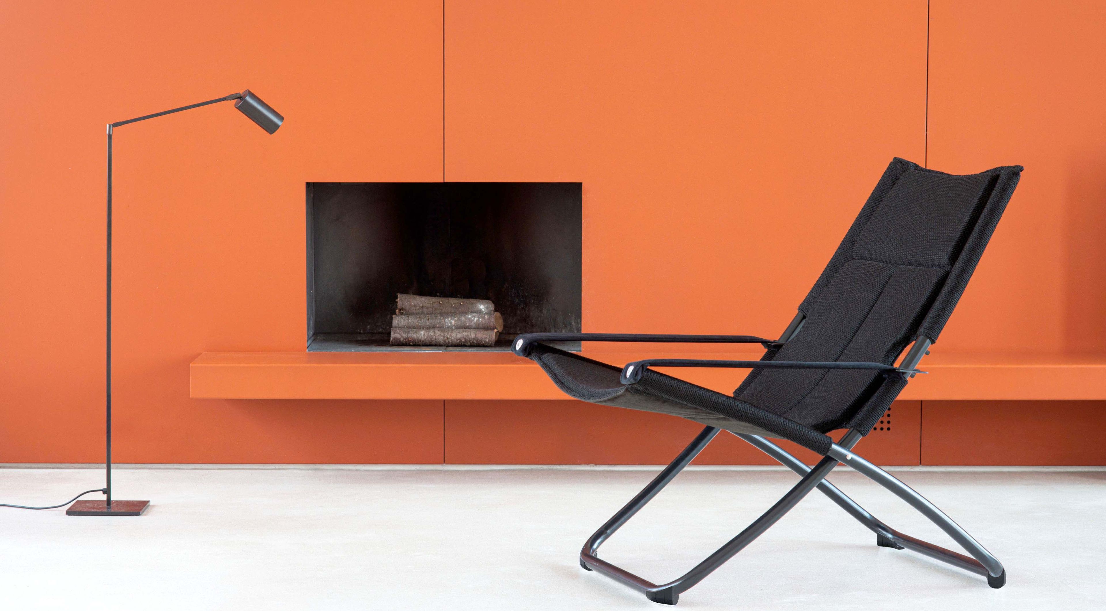 SNOOZE COZY Folding microfiber easy chair with armrests By Emu | design ...