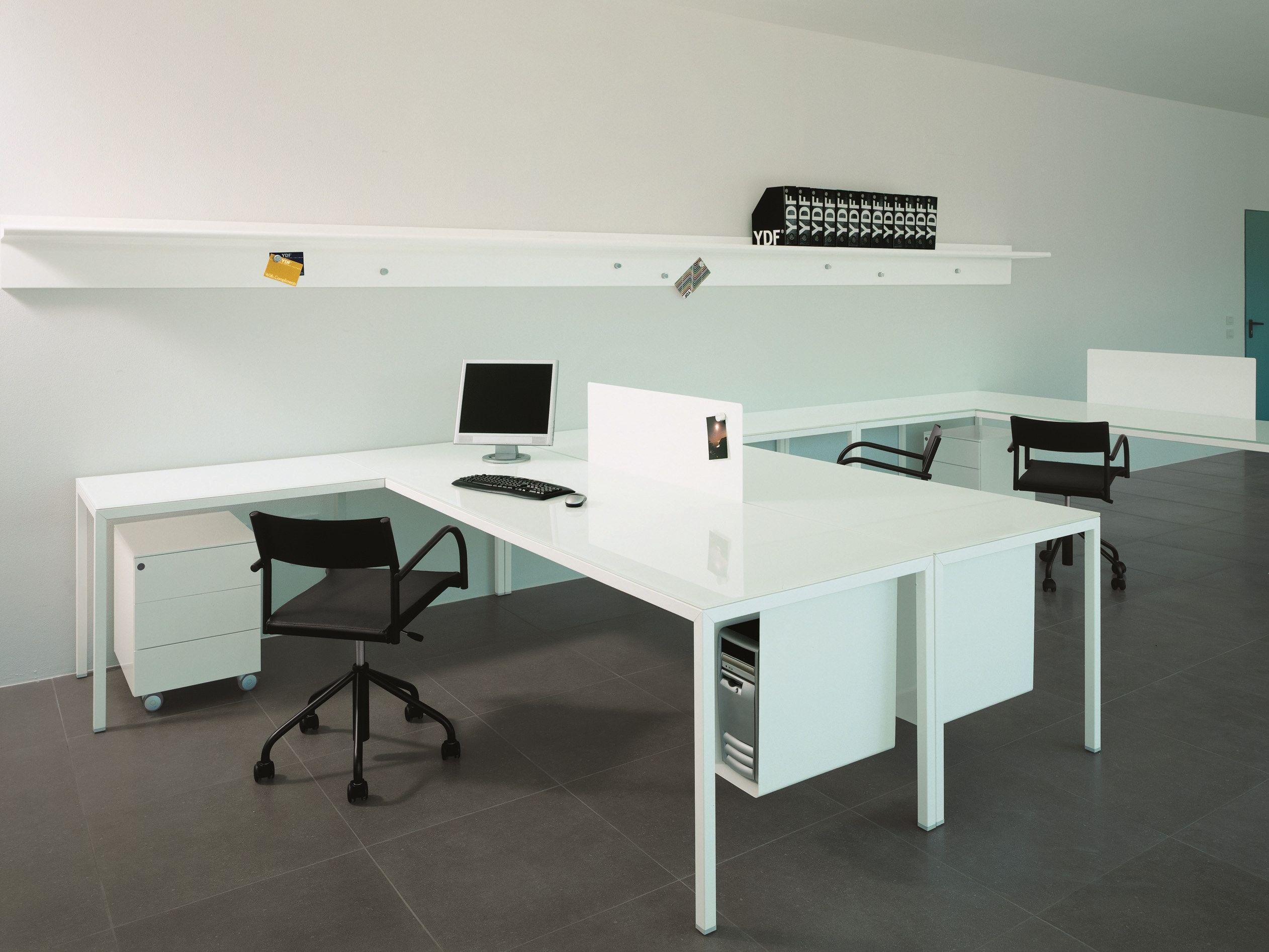 ERNESTO WORK | Office desk Contemporary style L-shaped engineered wood ...