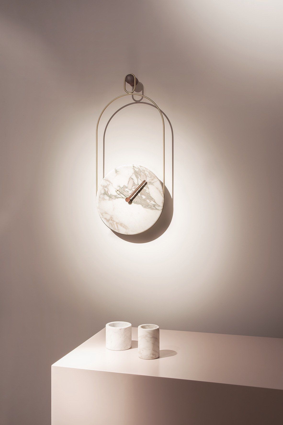 ESLABON | Calacatta Oro marble clock Pendulums Collection By nomon ...