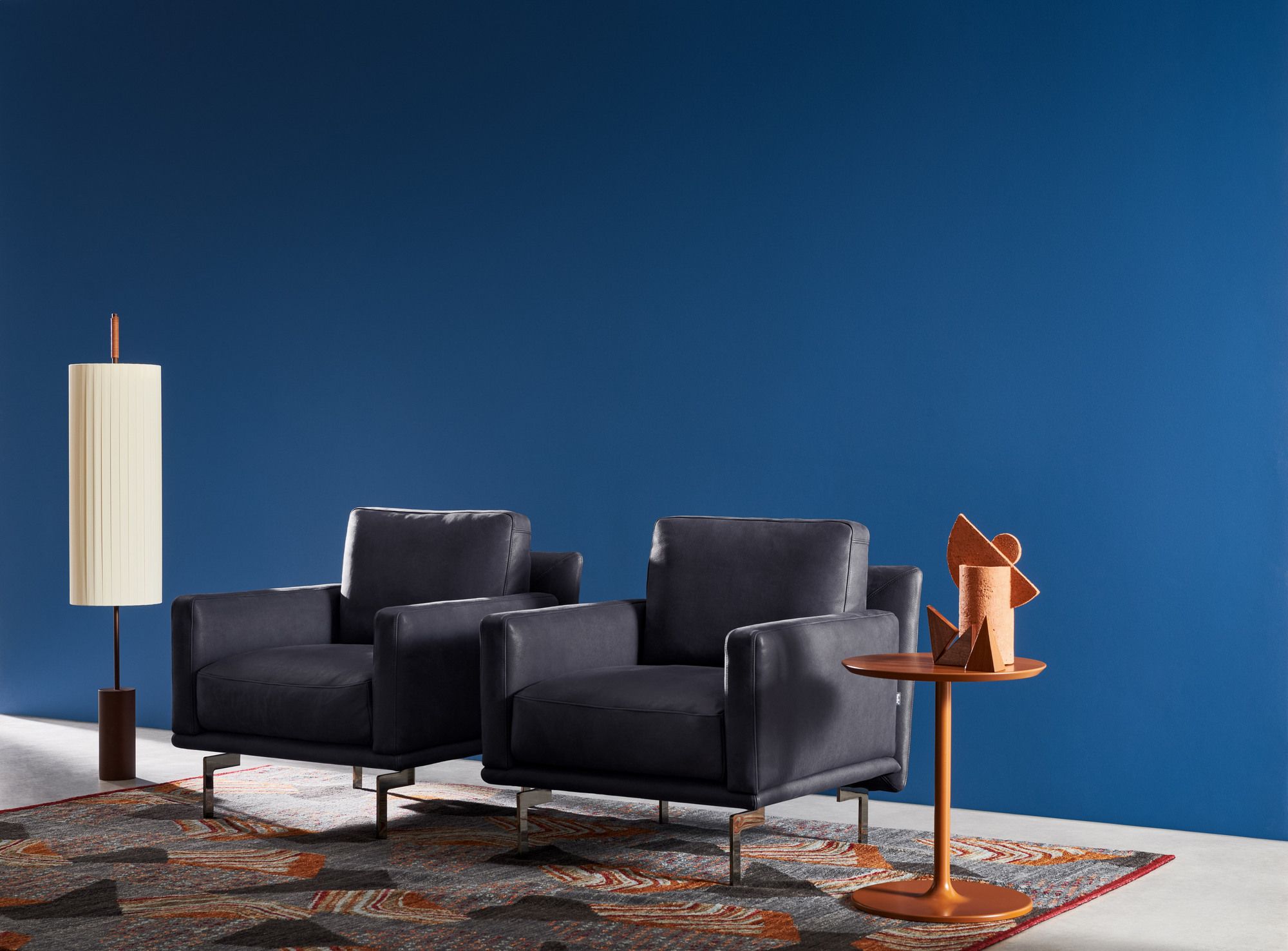 ETAN Sessel aus Stoff mit Armlehnen By Twils | design Robin Rizzini