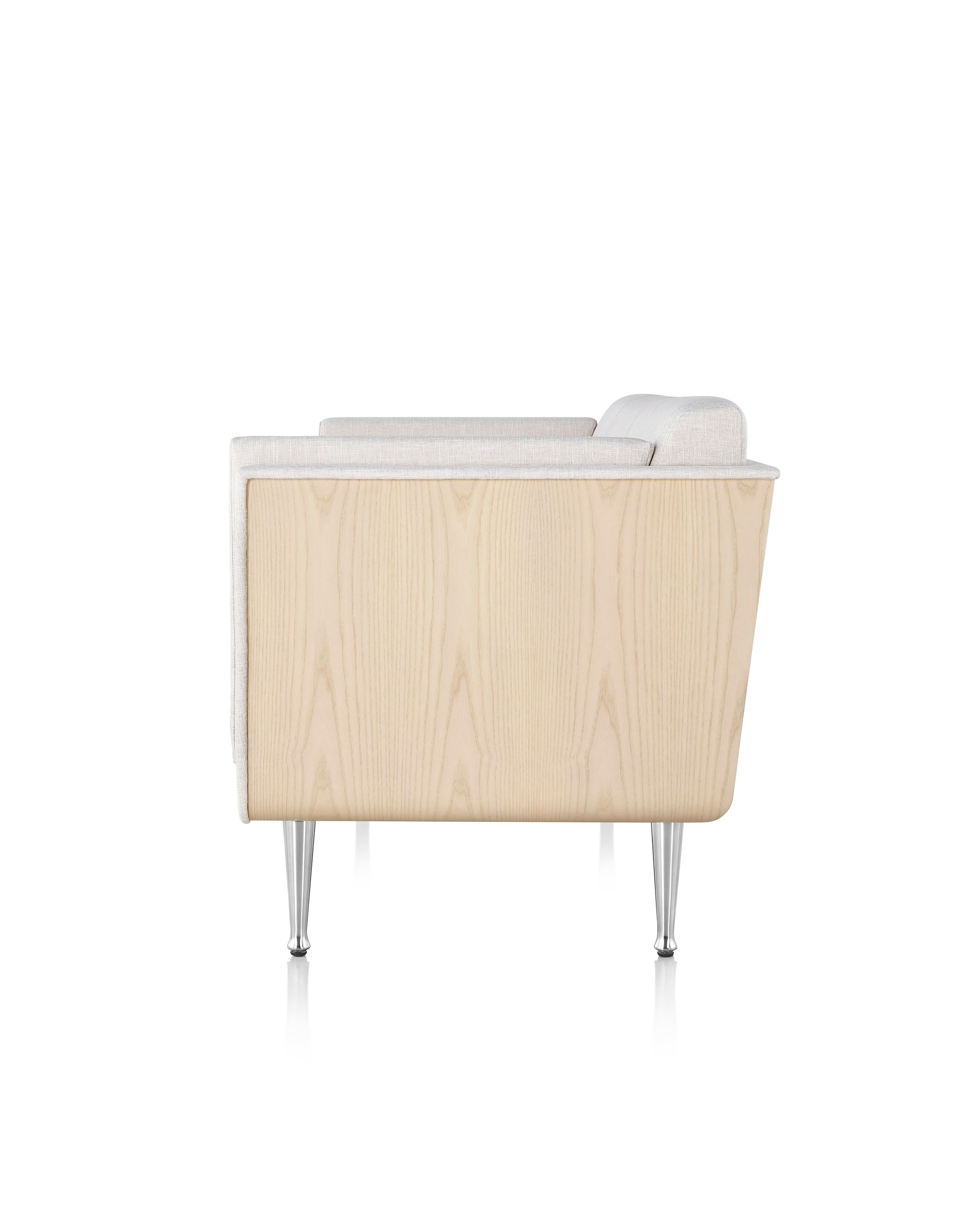 GOETZ 3 seater fabric sofa By Herman Miller | design Mark Goetz