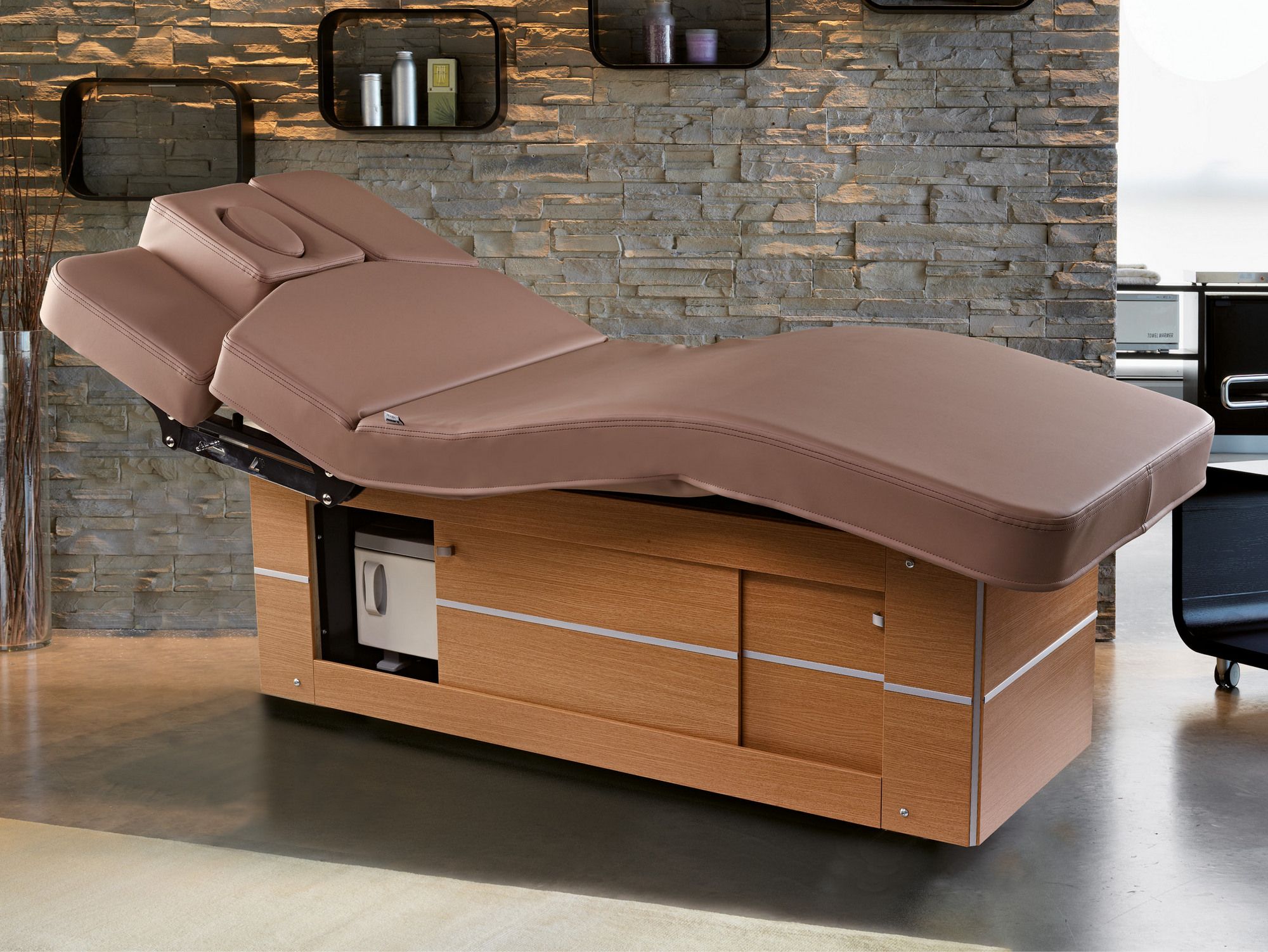 FLORENCE Anti-bacterial massage bed By Lemi Group
